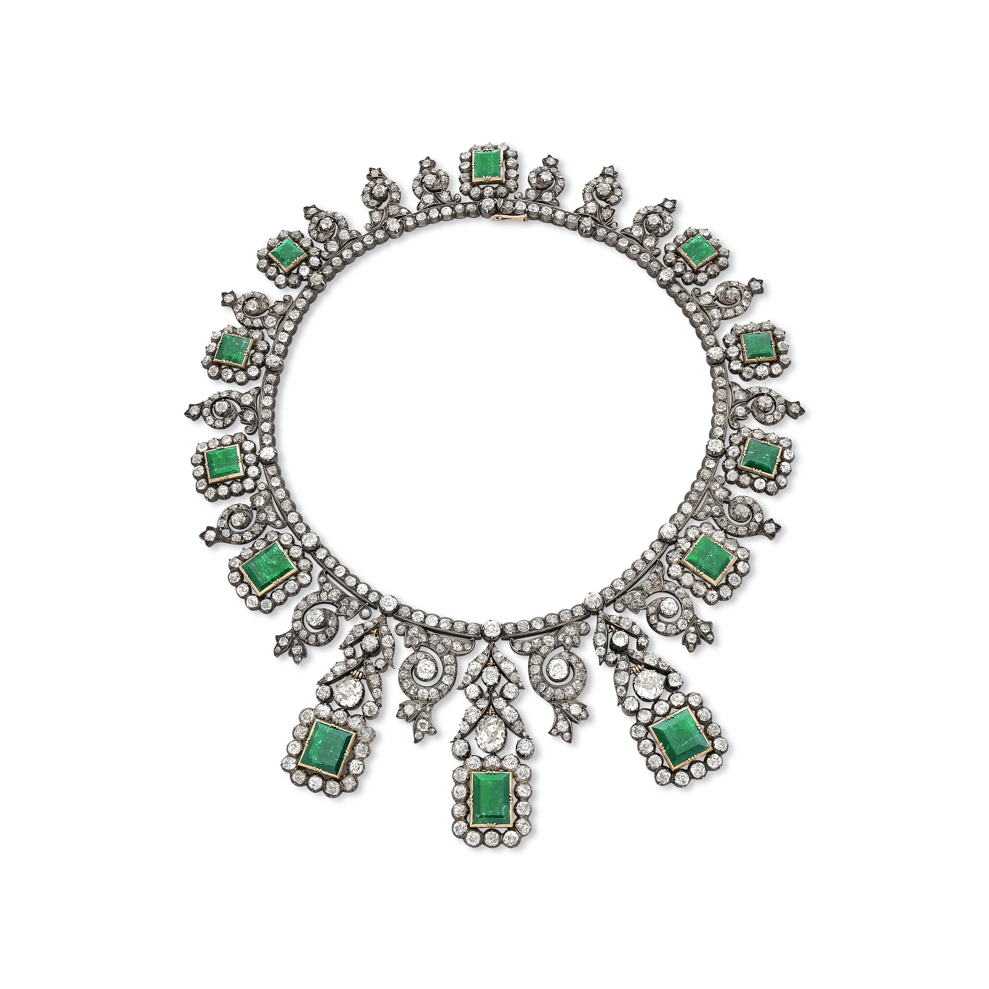 COLLIER DRAPERIE ÉMERAUDES ET DIAMANTS, | Christie’s
