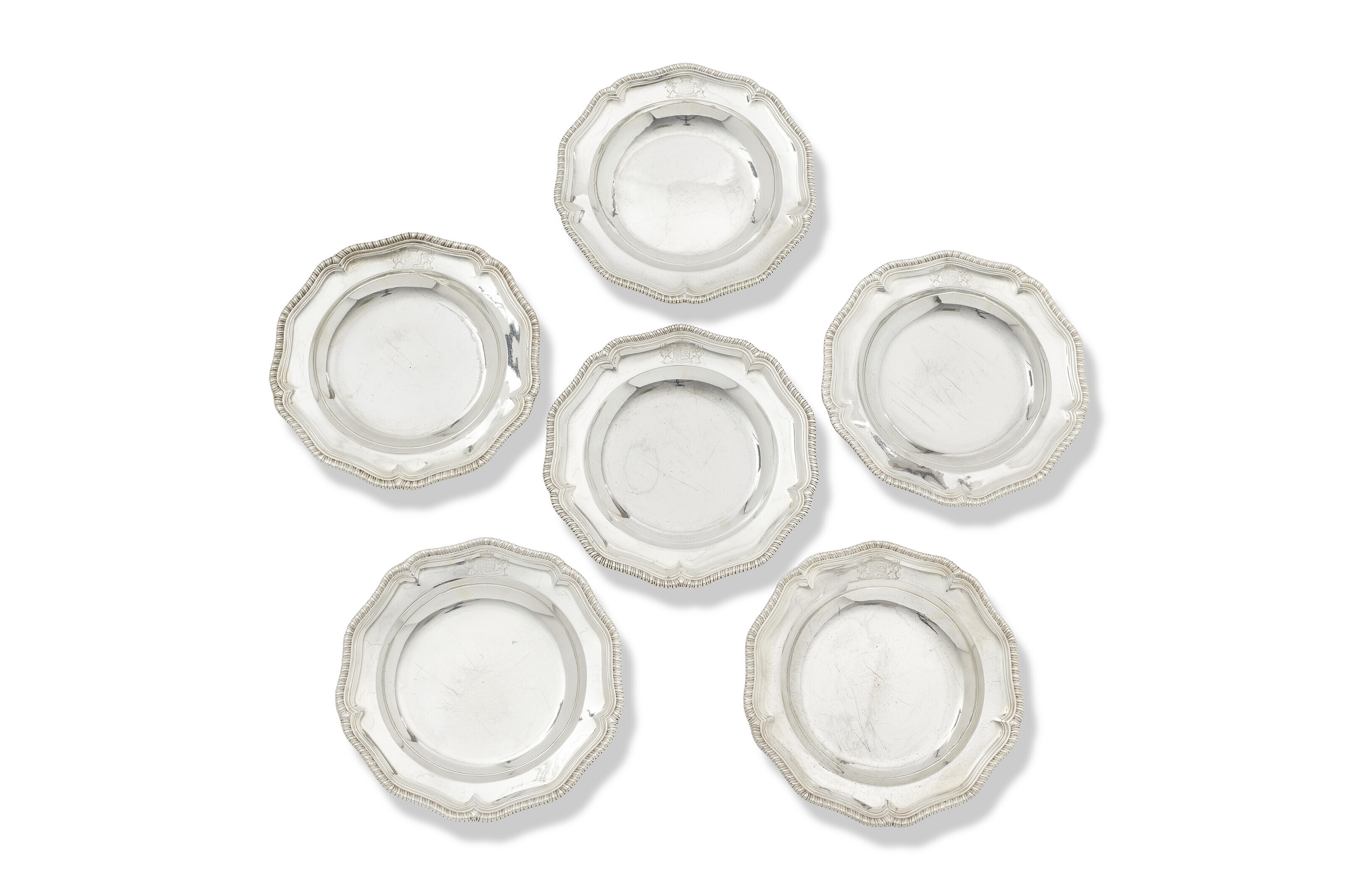 SIX ASSIETTES CREUSES EN ARGENT, UNE PAR PAUL CRESPIN, LONDRES, 1718 ...