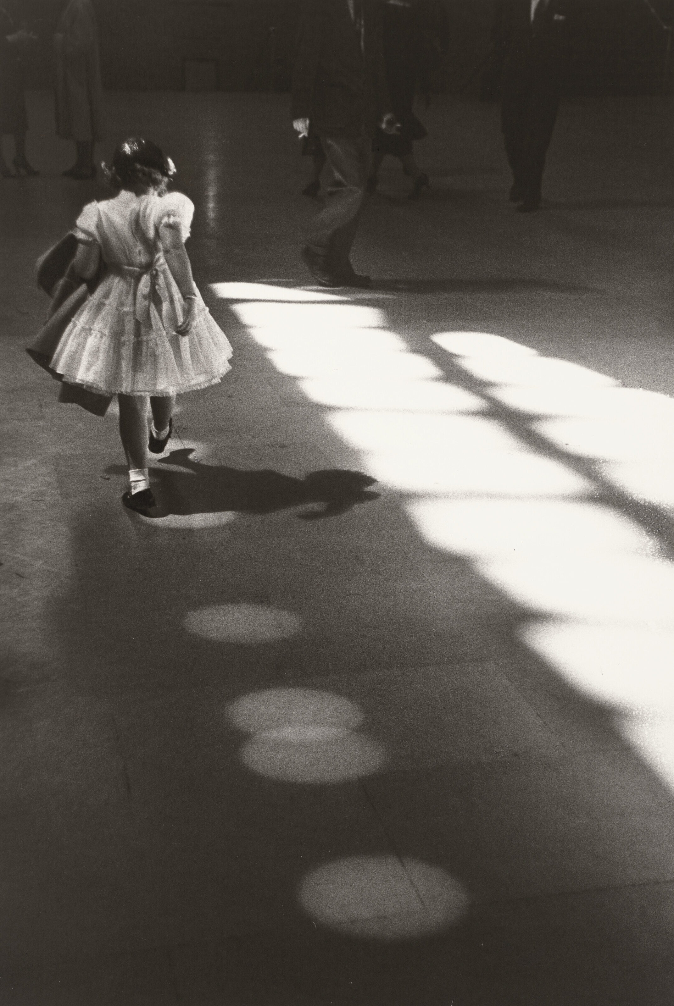 LOUIS STETTNER (1922-2016), Girl playing in circles, Penn Station, New ...