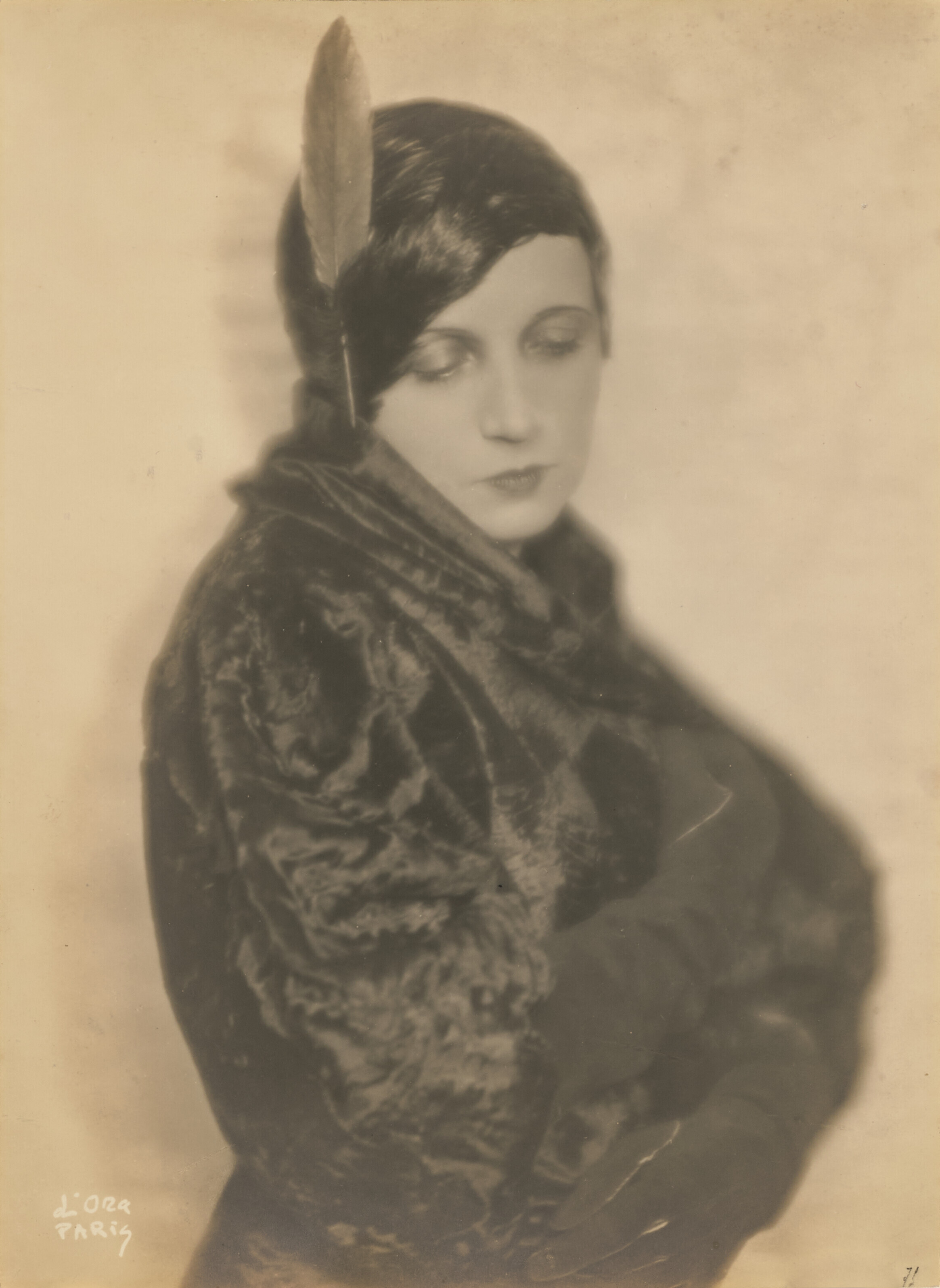 MADAME D'ORA (DORA KALLMUS) (1881-1963), Sans titre (Mode), 1931 ...