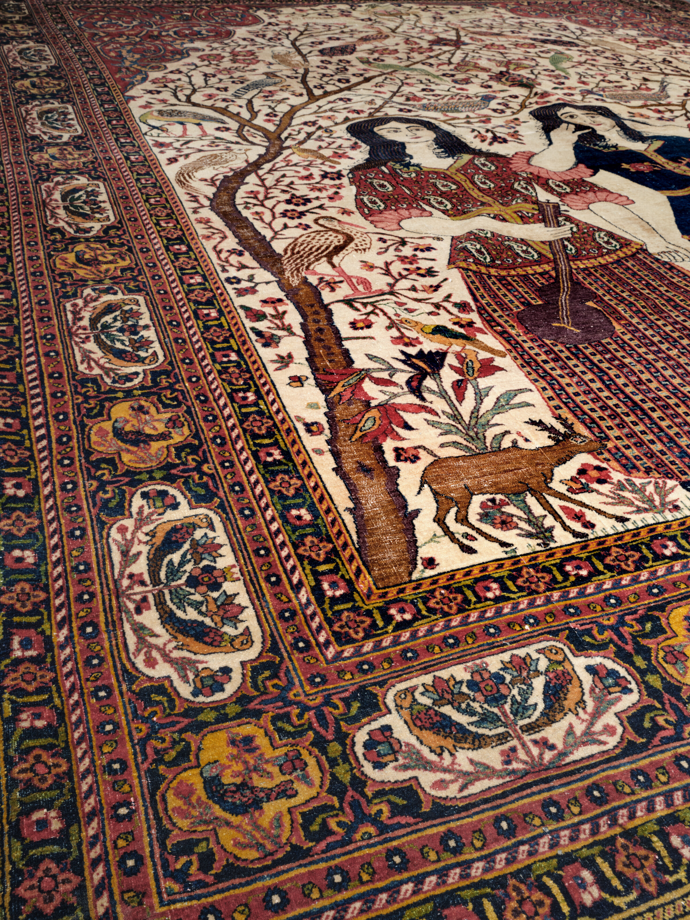 khan carpets