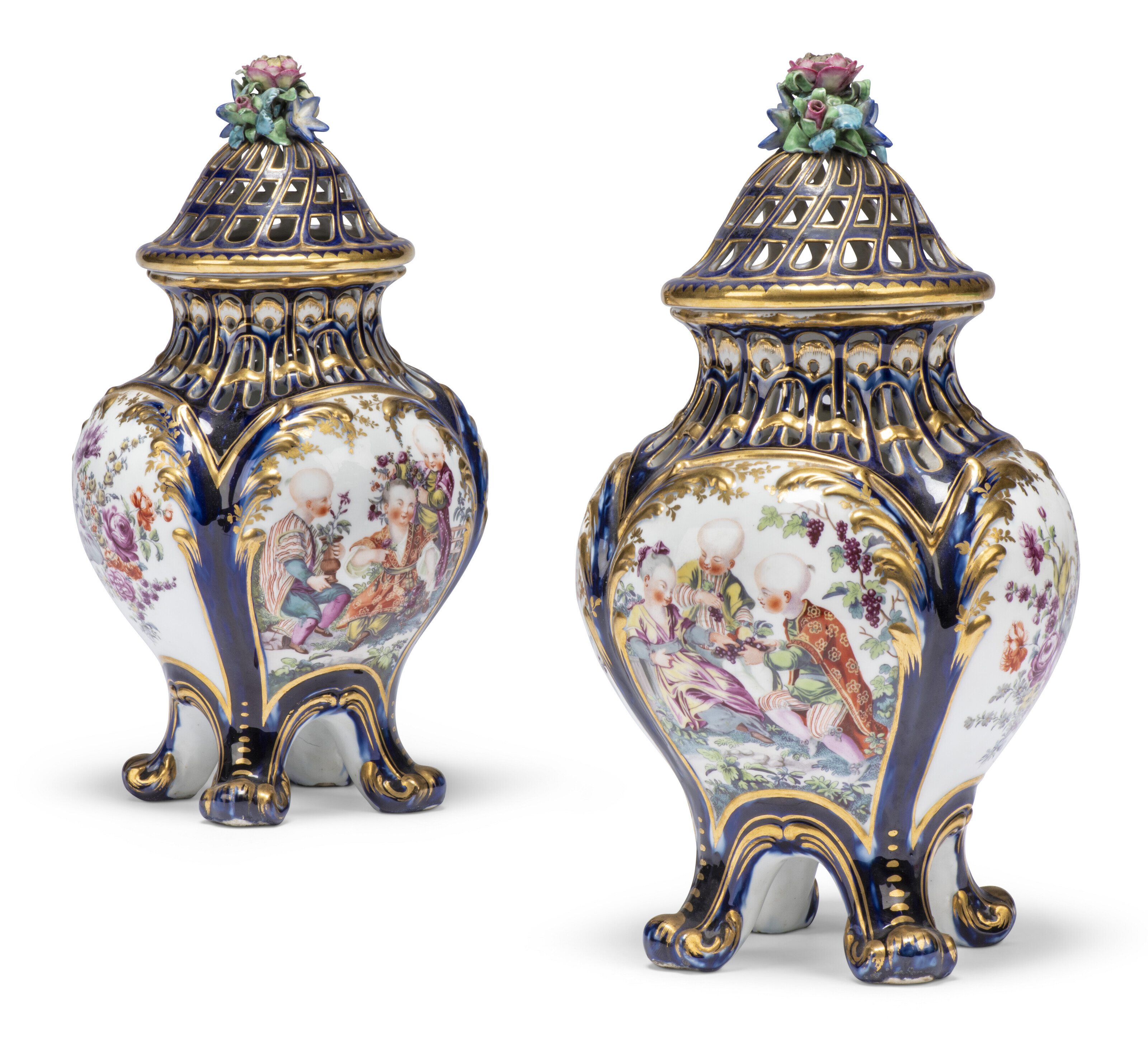 A PAIR OF CHELSEA PORCELAIN MAZARINE-BLUE-GROUND CHINOISERIE POT-POURRI ...
