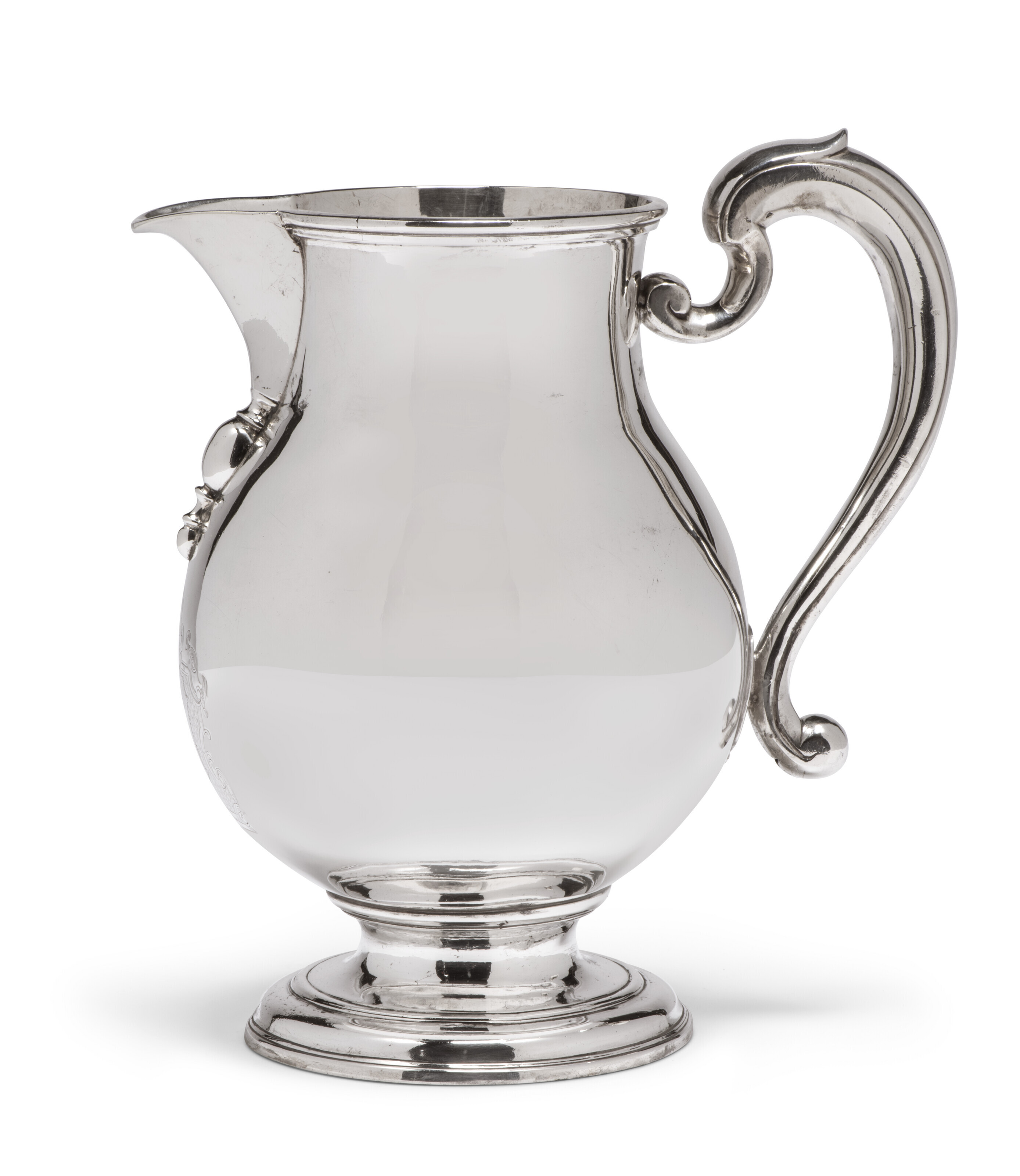 A GEORGE II SILVER BEER JUG, MARK OF JOHN BARBE, LONDON, 1738 | Christie’s