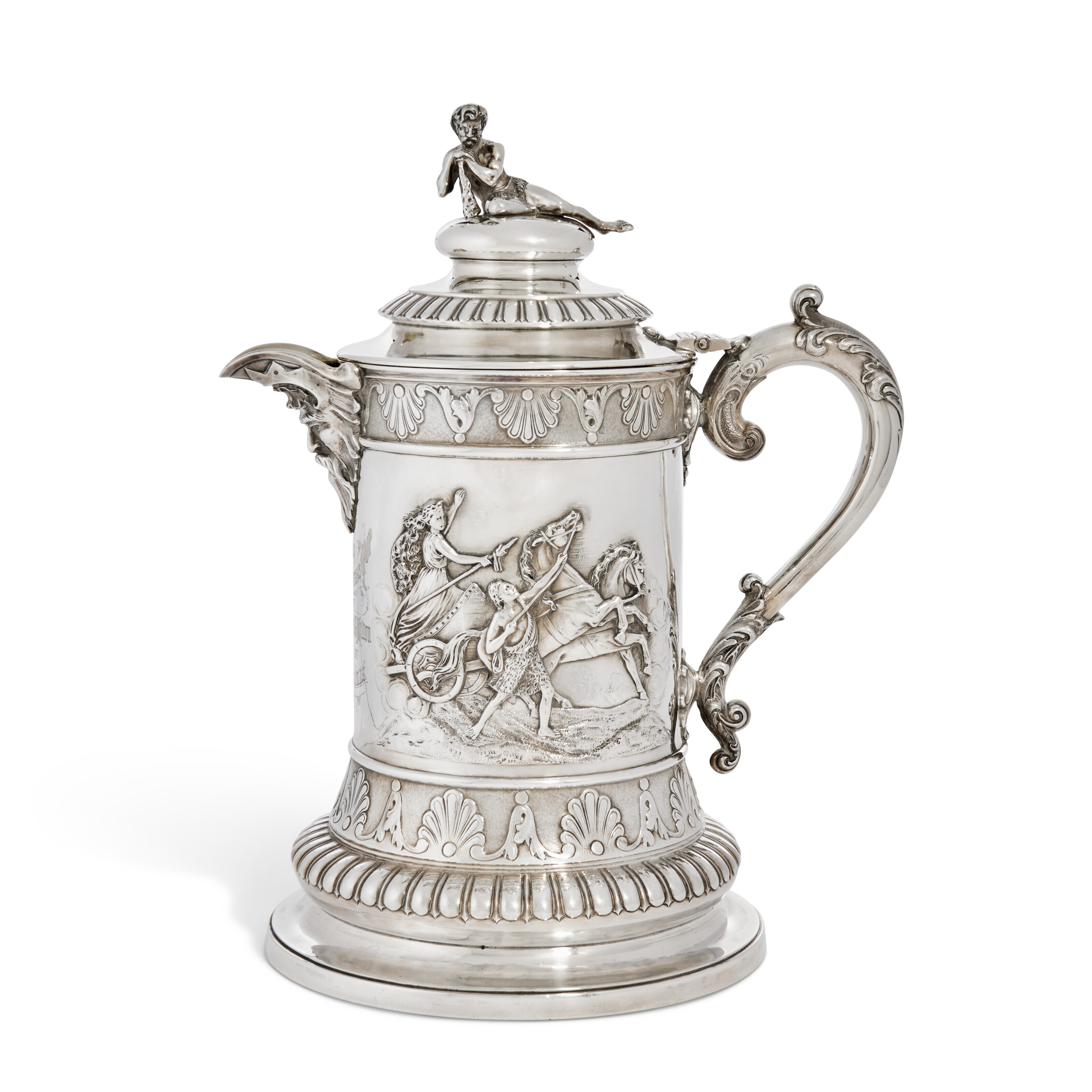 A MEISSEN PORCELAIN STRIKING MANTEL CLOCK, THE PORCELAIN CIRCA 1765 ...