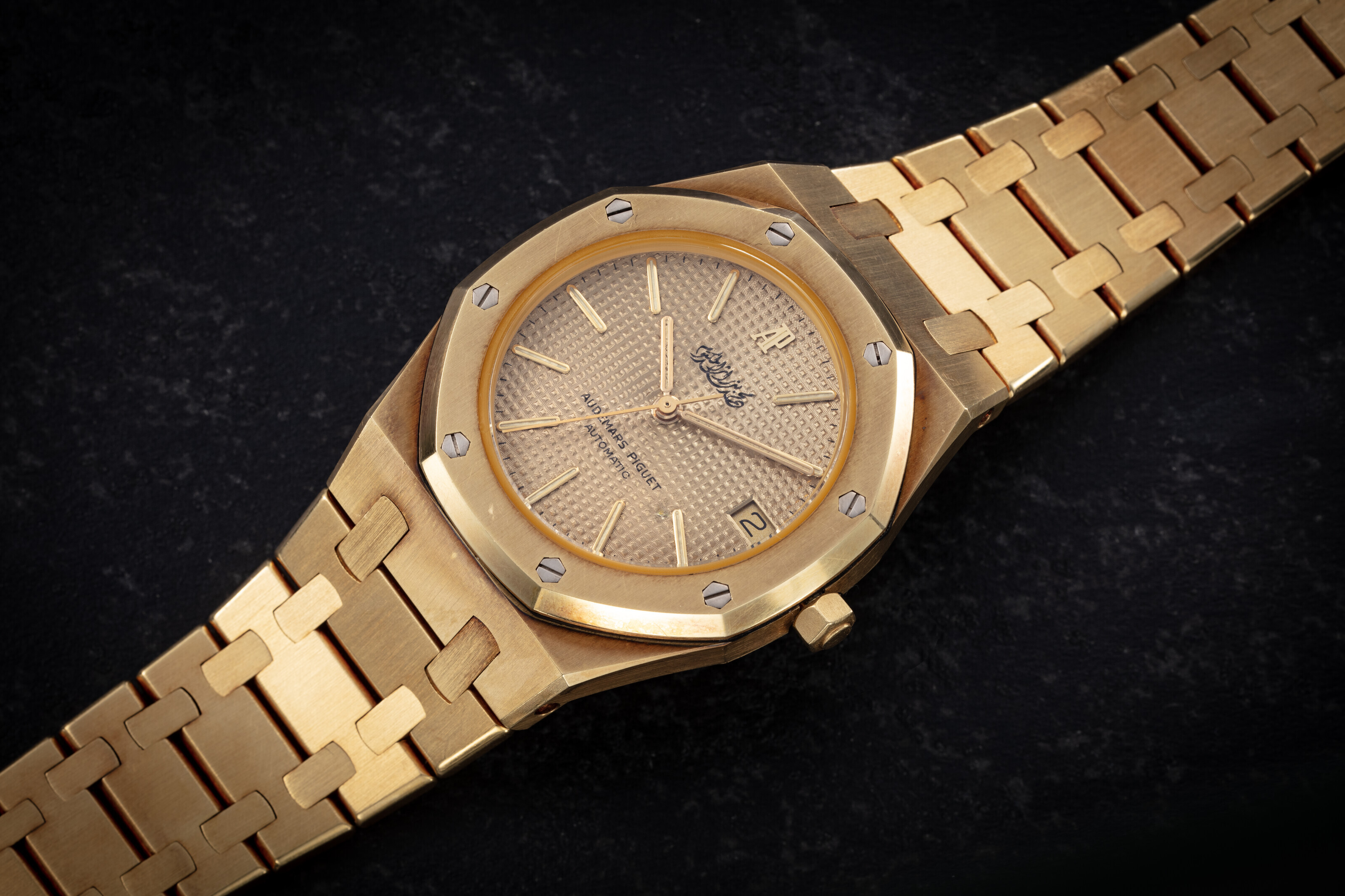 AUDEMARS PIGUET, ROYAL OAK REF. 4100BA, A RARE GOLD WRISTWATCH WITH THE ...