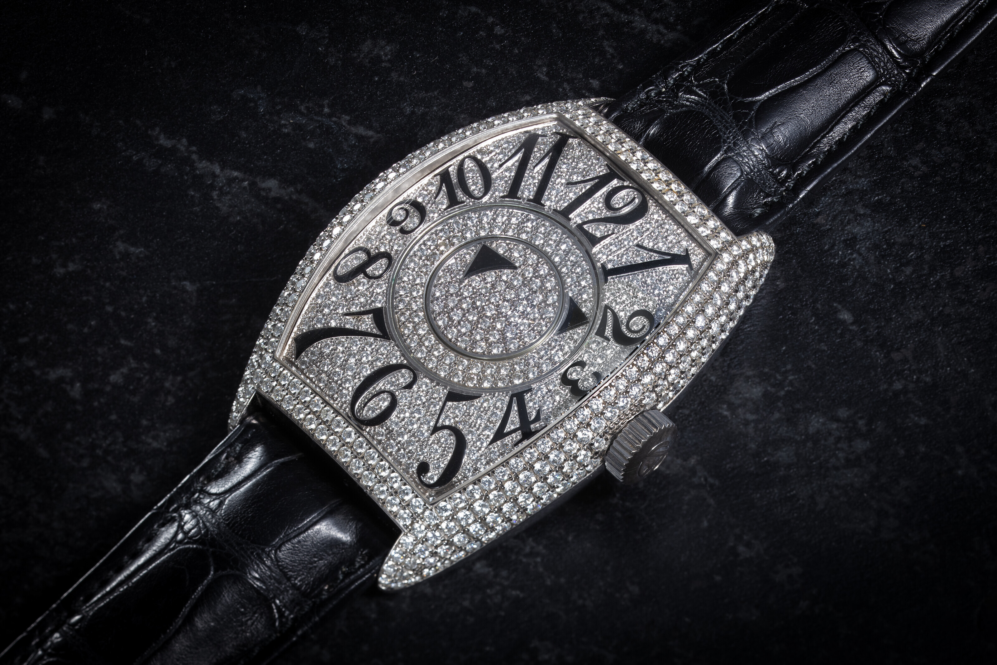 FRANCK MULLER, REF. 8880 DM D CD ‘DOUBLE MYSTERY’, A GOLD TONNEAU ...