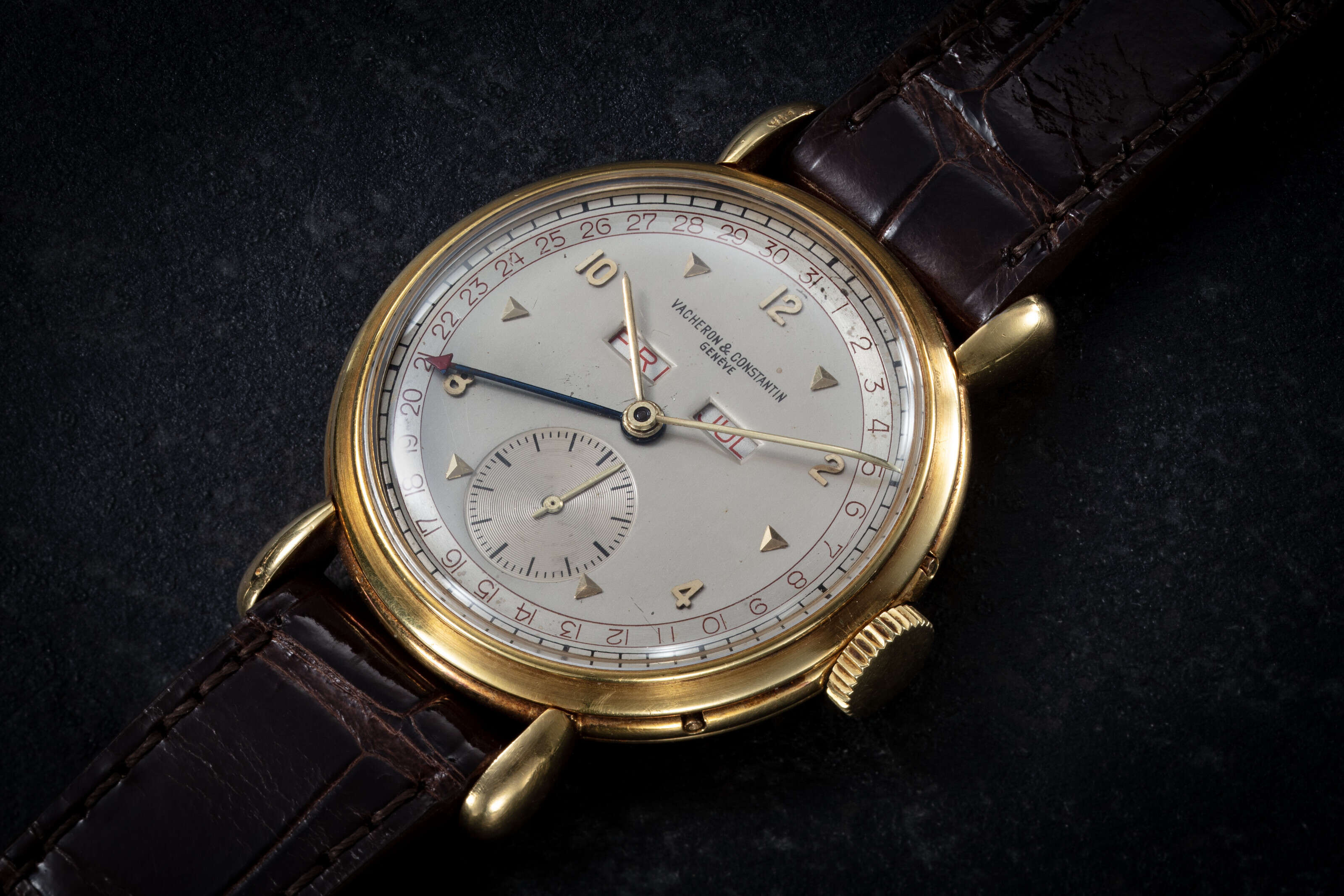VACHERON CONSTANTIN, REF. 4240, A FINE GOLD TRIPLE CALENDAR WRISTWATCH ...