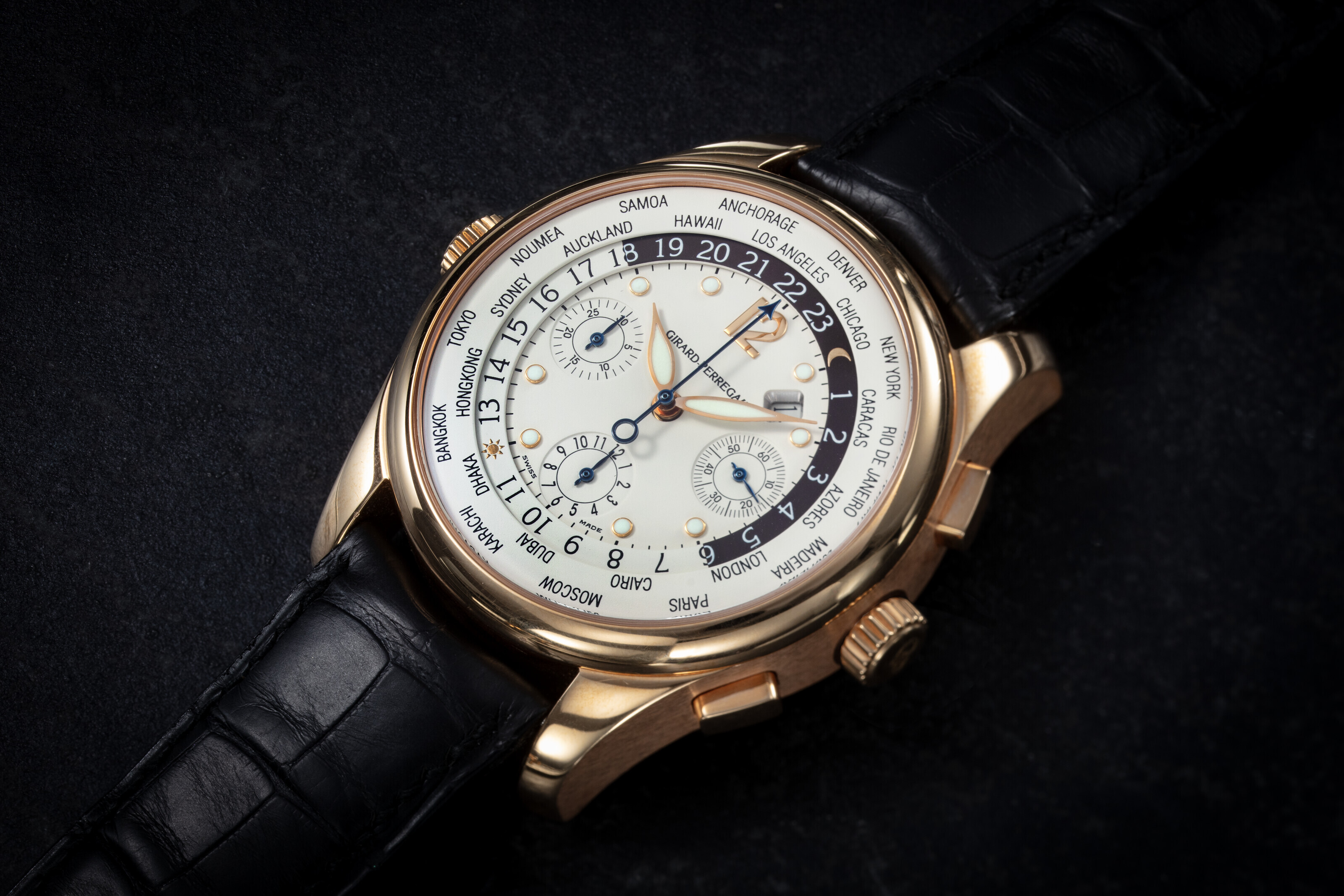 GIRARD-PERREGAUX, WW.TC REF. 4980, A GOLD AUTOMATIC WORLD TIME ...