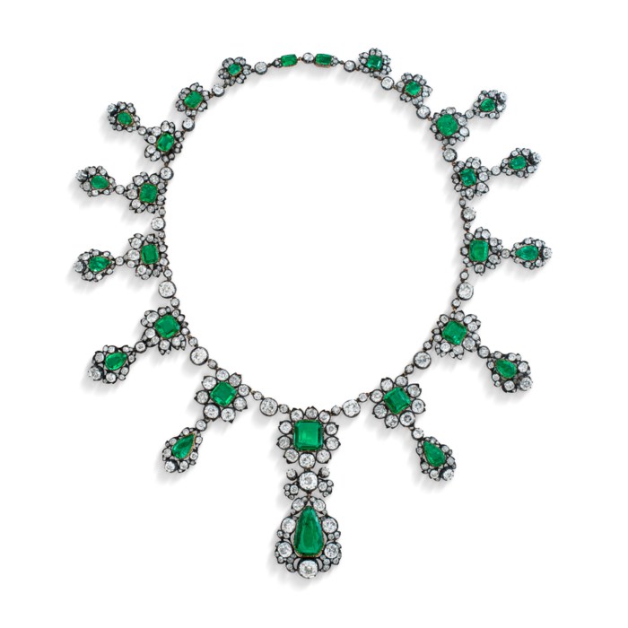 AN IMPRESSIVE ANTIQUE EMERALD AND DIAMOND NECKLACE / TIARA | Christie's