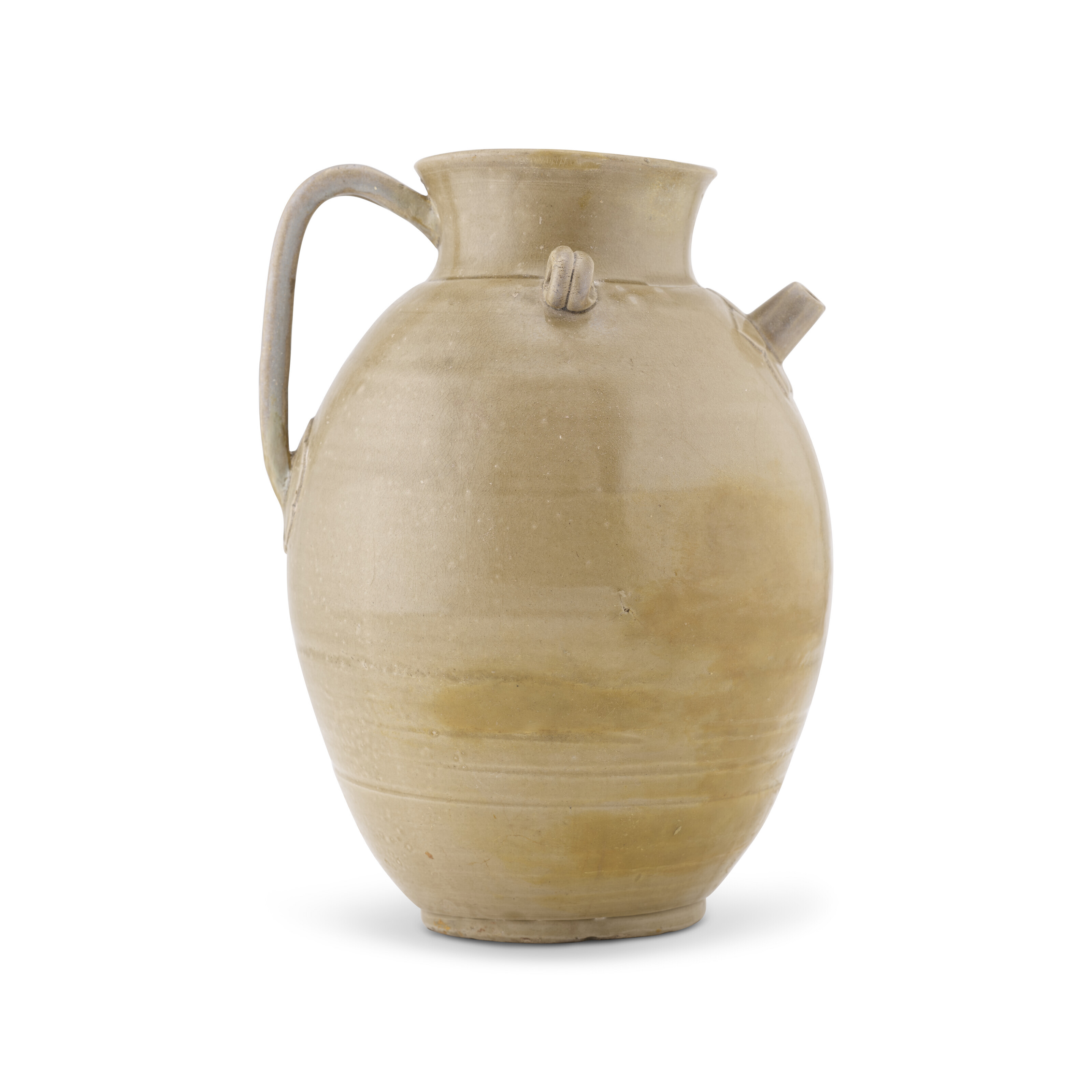 A LARGE YUEYAO EWER, FIVE DYNASTIES (907-960) | Christie’s