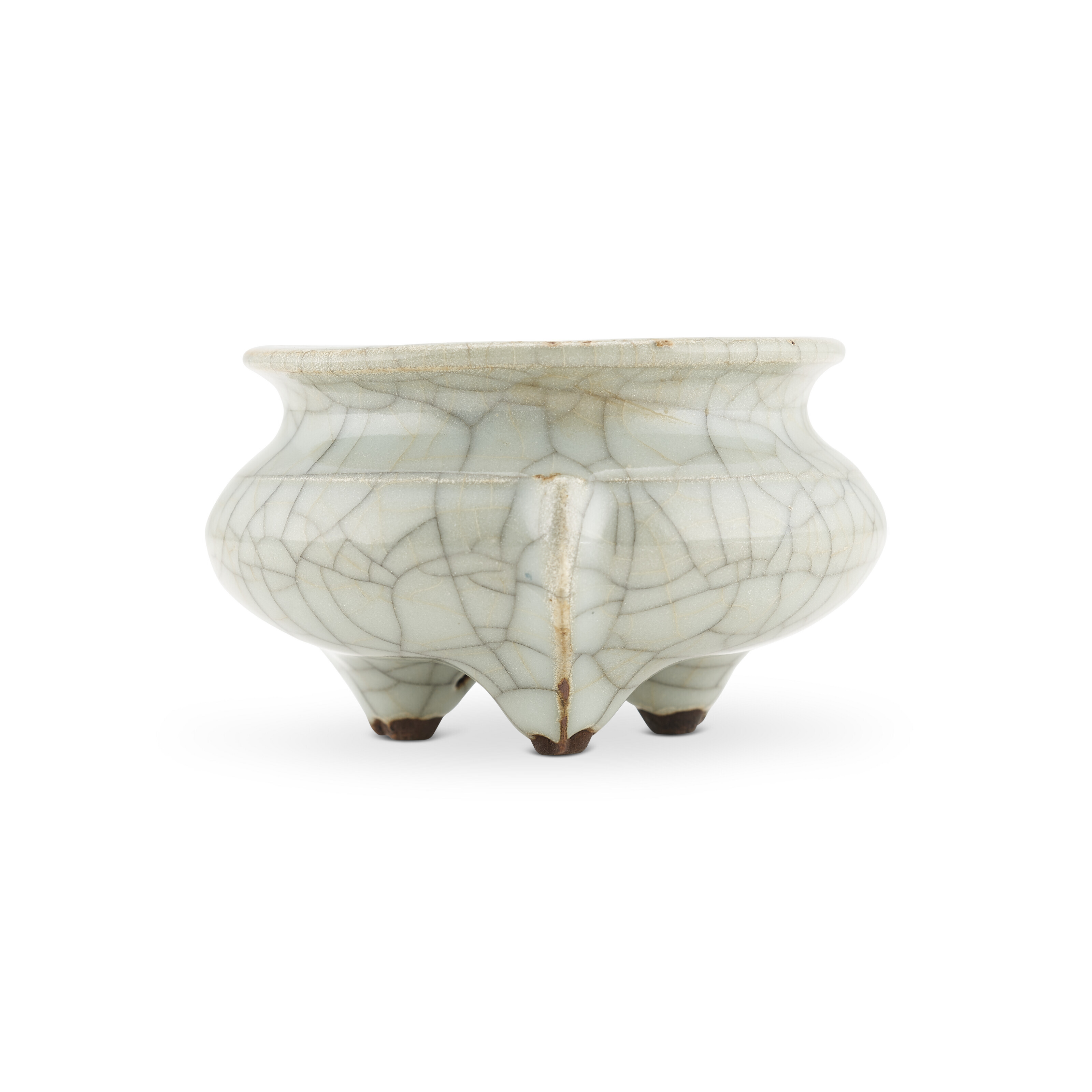 A SMALL GUAN-TYPE TRIPOD CENSER, POSSIBLY MING DYNASTY | Christie’s