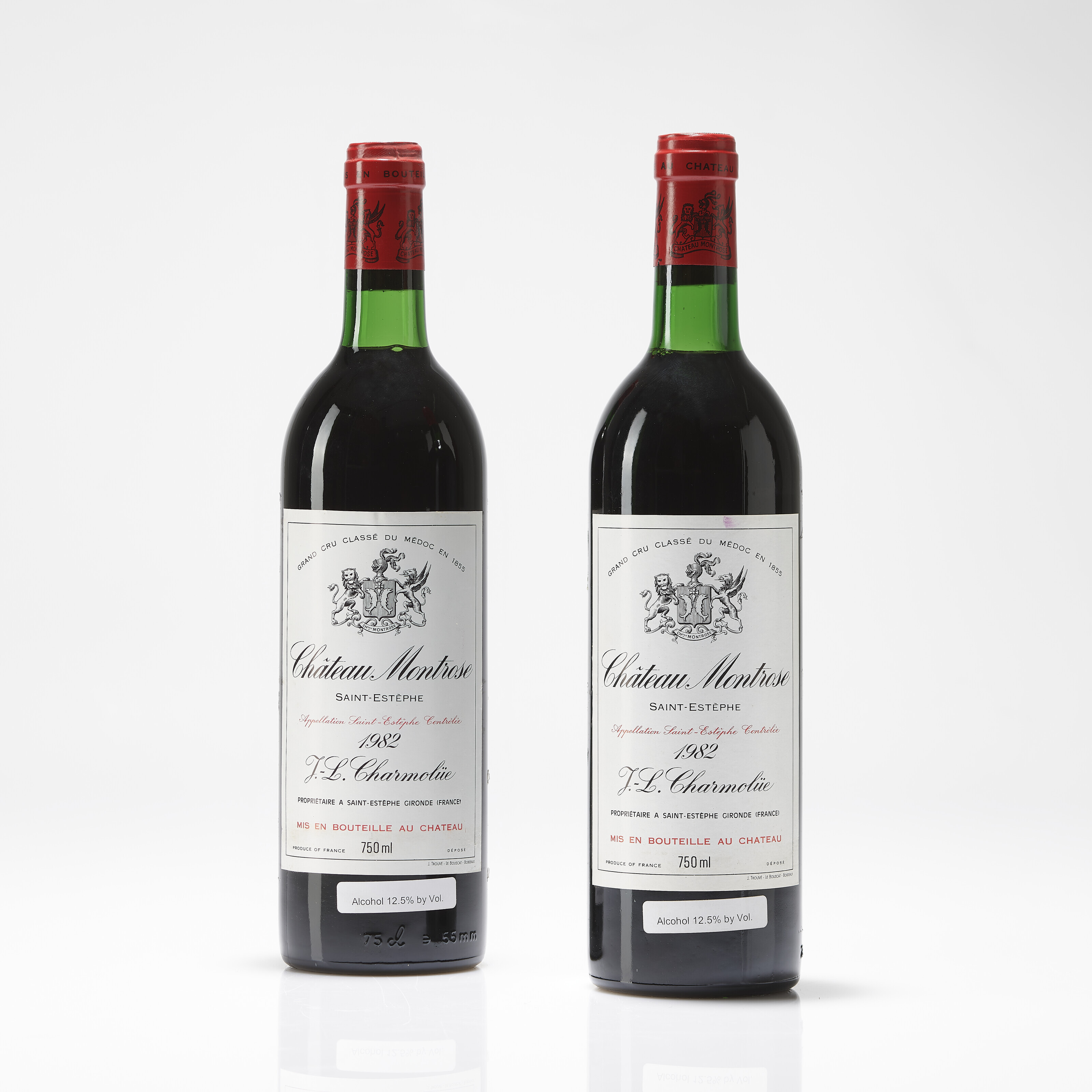 Château Montrose 1982, Saint-Estéphe, 2ème cru classéTwo very slightly ...