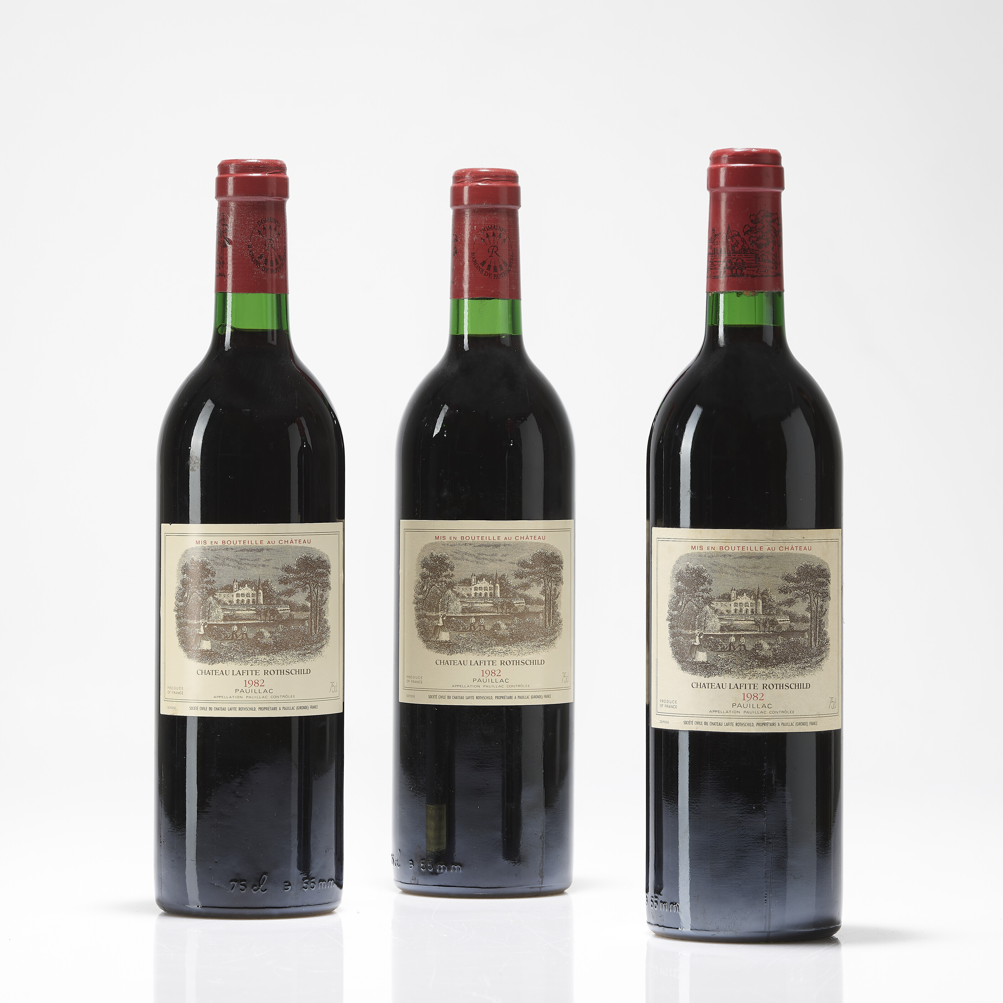 Château Lafite-Rothschild 1982, Pauillac, 1er cru classéFrom two sources. Slightly corroded ...