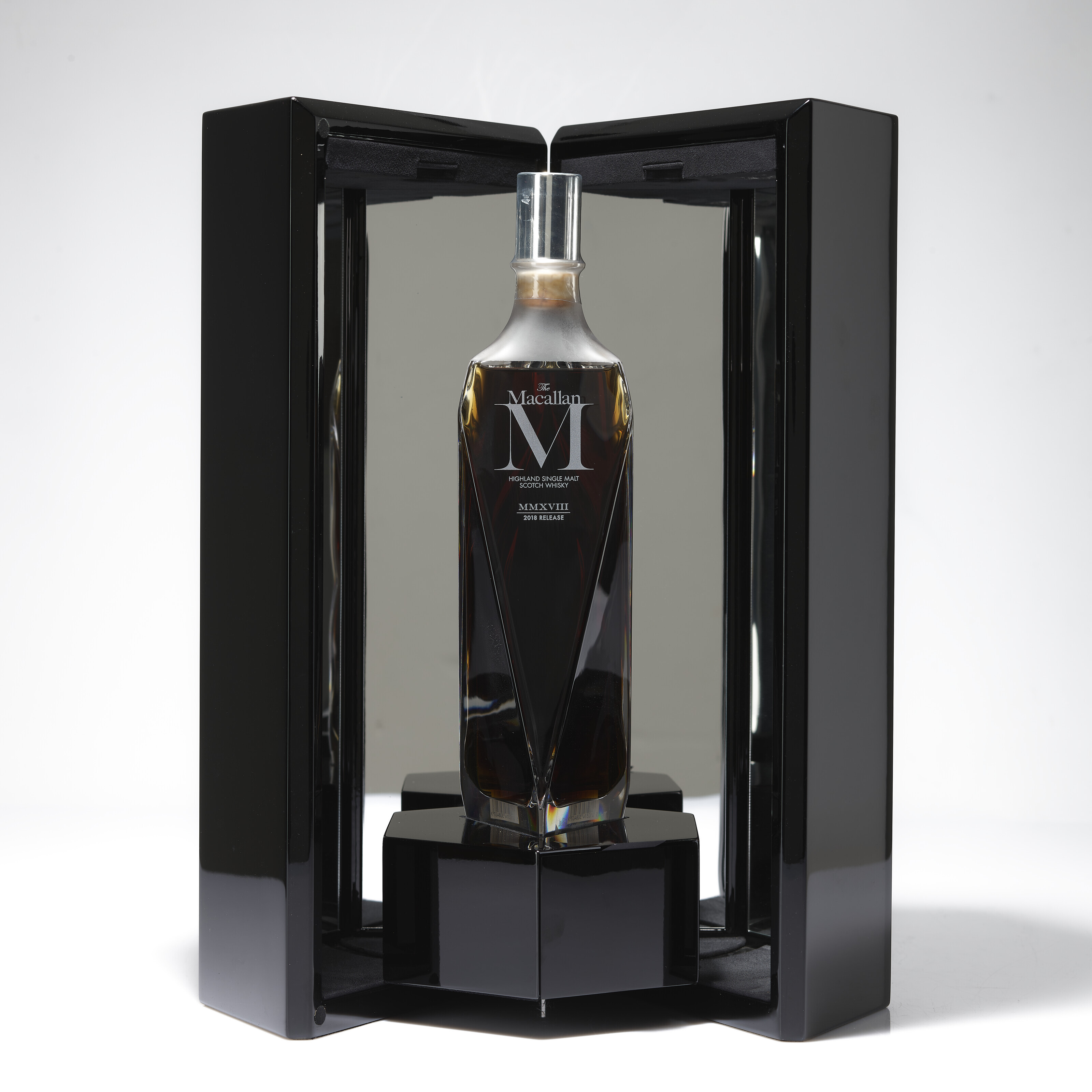 The Macallan M Decanter 2018 Release, SpeysideIn original presentation ...