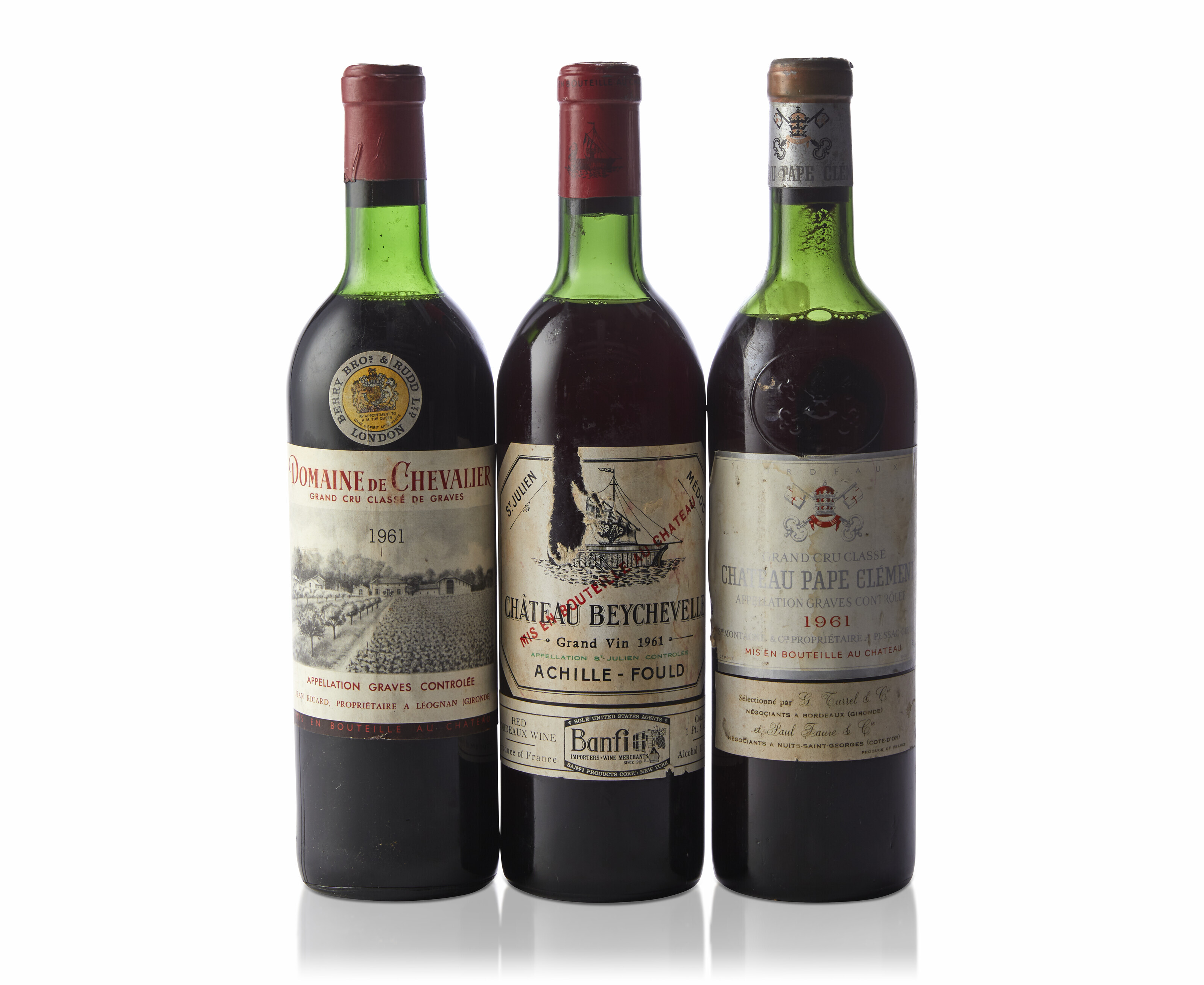 Mixed Red Bordeaux 1961, Domaine de Chevalier 1961Slightly bin-soiled ...
