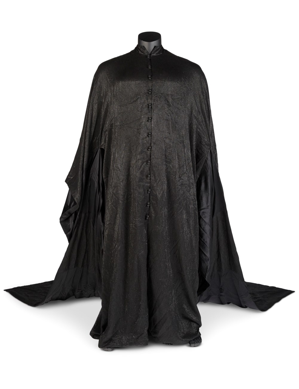 A BLACK METALLIC ROBE OF FIGURED SILK BLEND