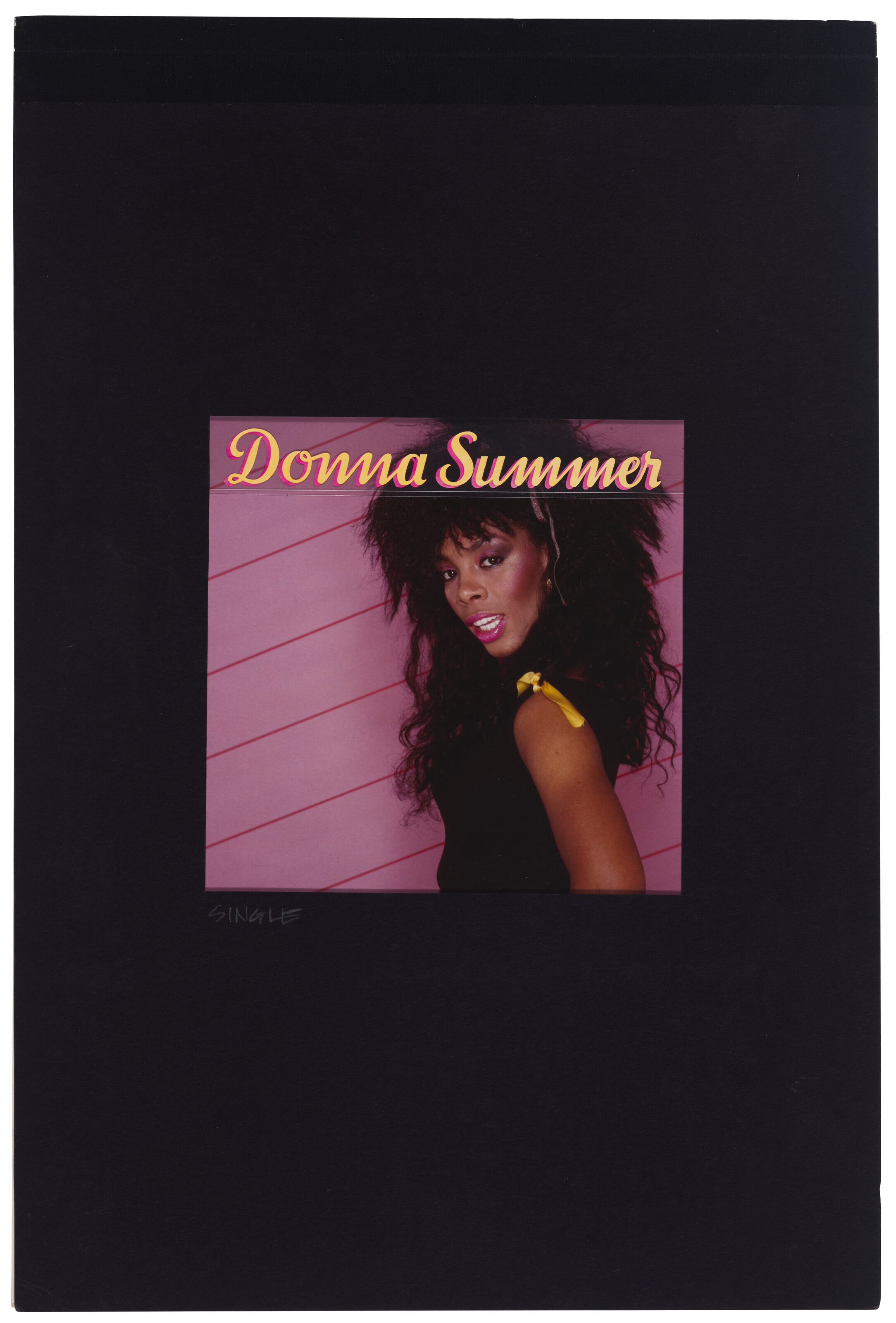 PHOTOGRAPH OF DONNA SUMMER FROM THE PHOTO SESSION FOR THE SINGLE ...