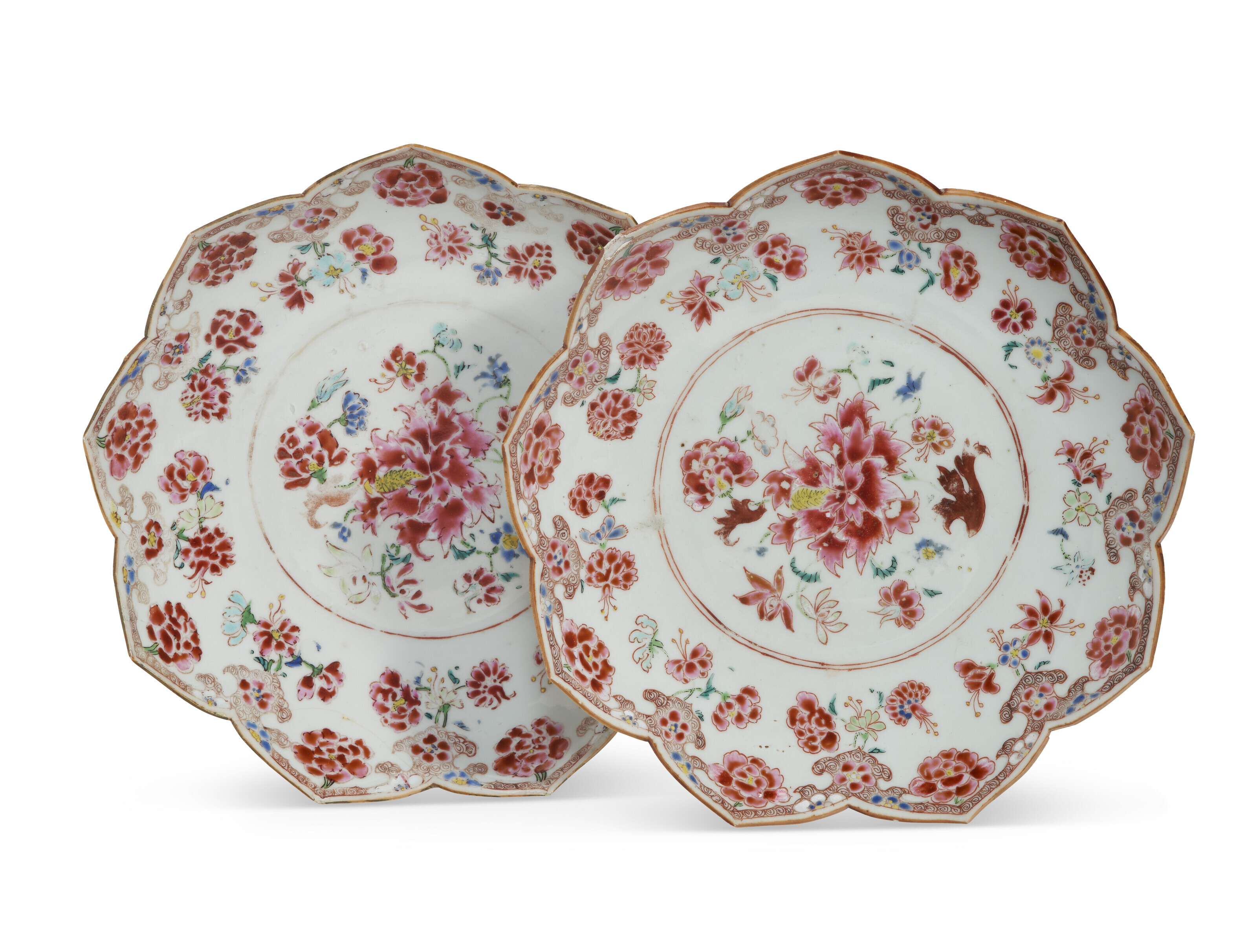 A PAIR OF CHINESE EXPORT PORCELAIN FAMILLE ROSE LOTUS DISHES, QIANLONG ...