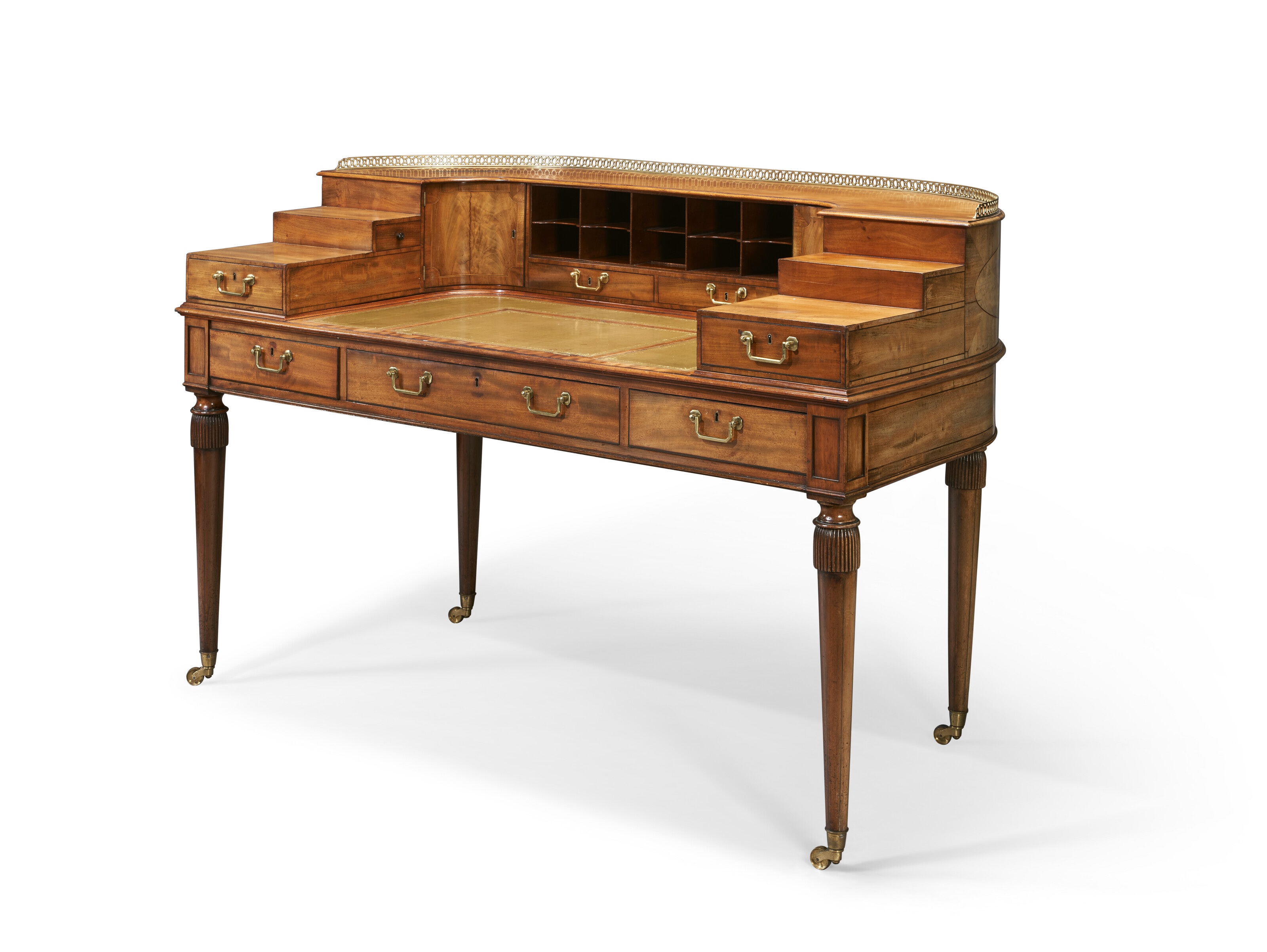 A GEORGE III MAHOGANY CARLTON HOUSE DESK, ATTRIBUTED TO GILLOWS OF ...