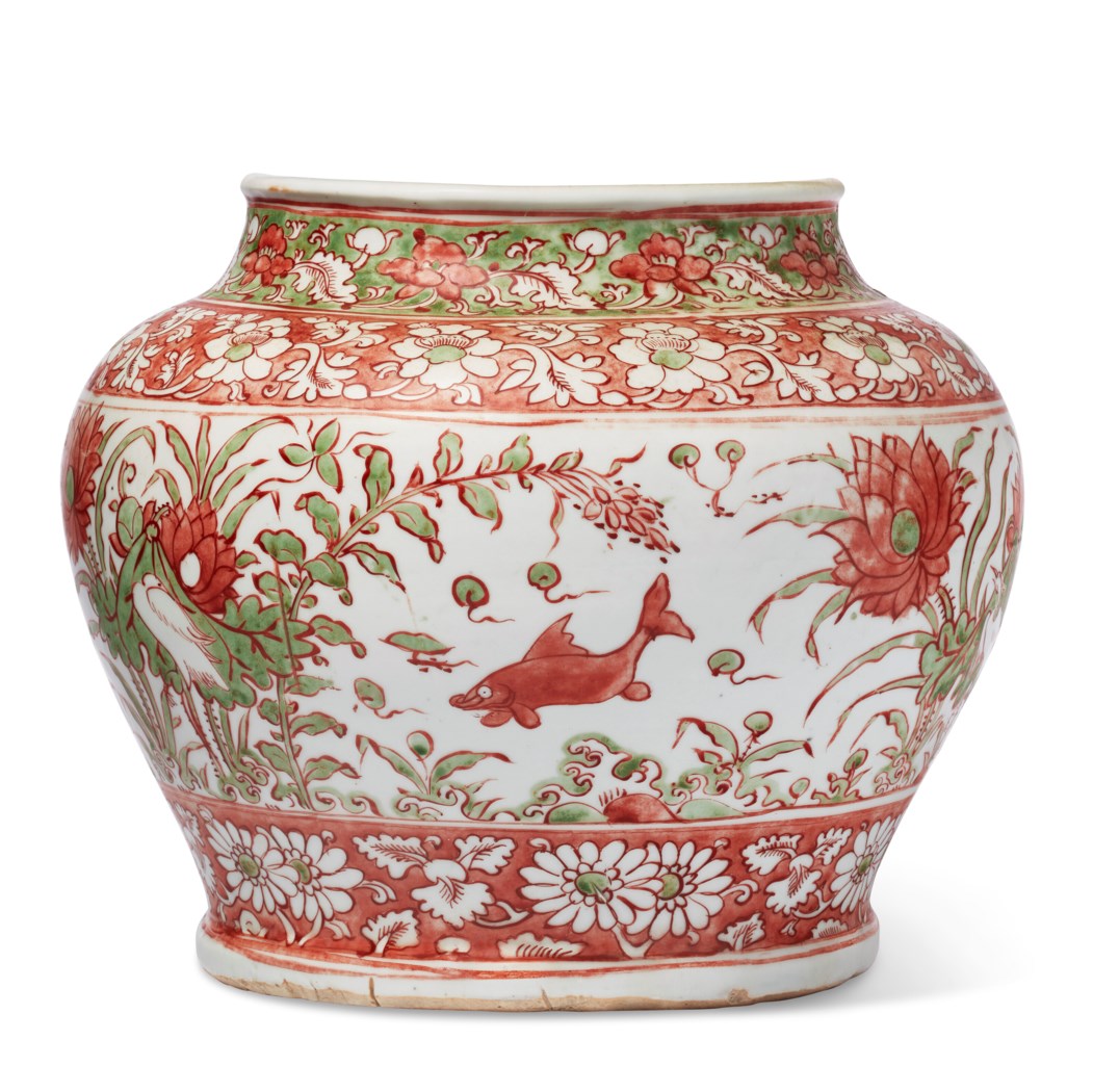 A VERY RARE GREEN AND RED-ENAMELED `FISH' JAR, MING DYNASTY, 16TH ...