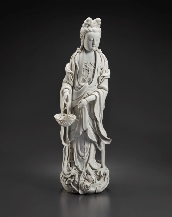 A DEHUA FIGURE OF GUANYIN, LATE 19TH CENTURY-EARLY REPUBLIC PERIOD ...