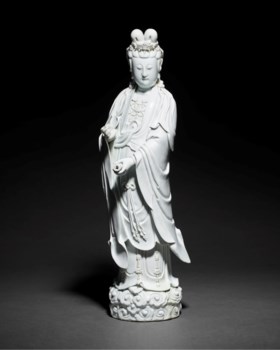 A LARGE DEHUA FIGURE OF GUANYIN, LATE 19TH CENTURY-REPUBLIC PERIOD ...