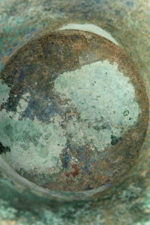 A RARE LARGE BRONZE TRIPOD WINE VESSEL, JIA, SHANG DYNASTY, EARLY ...