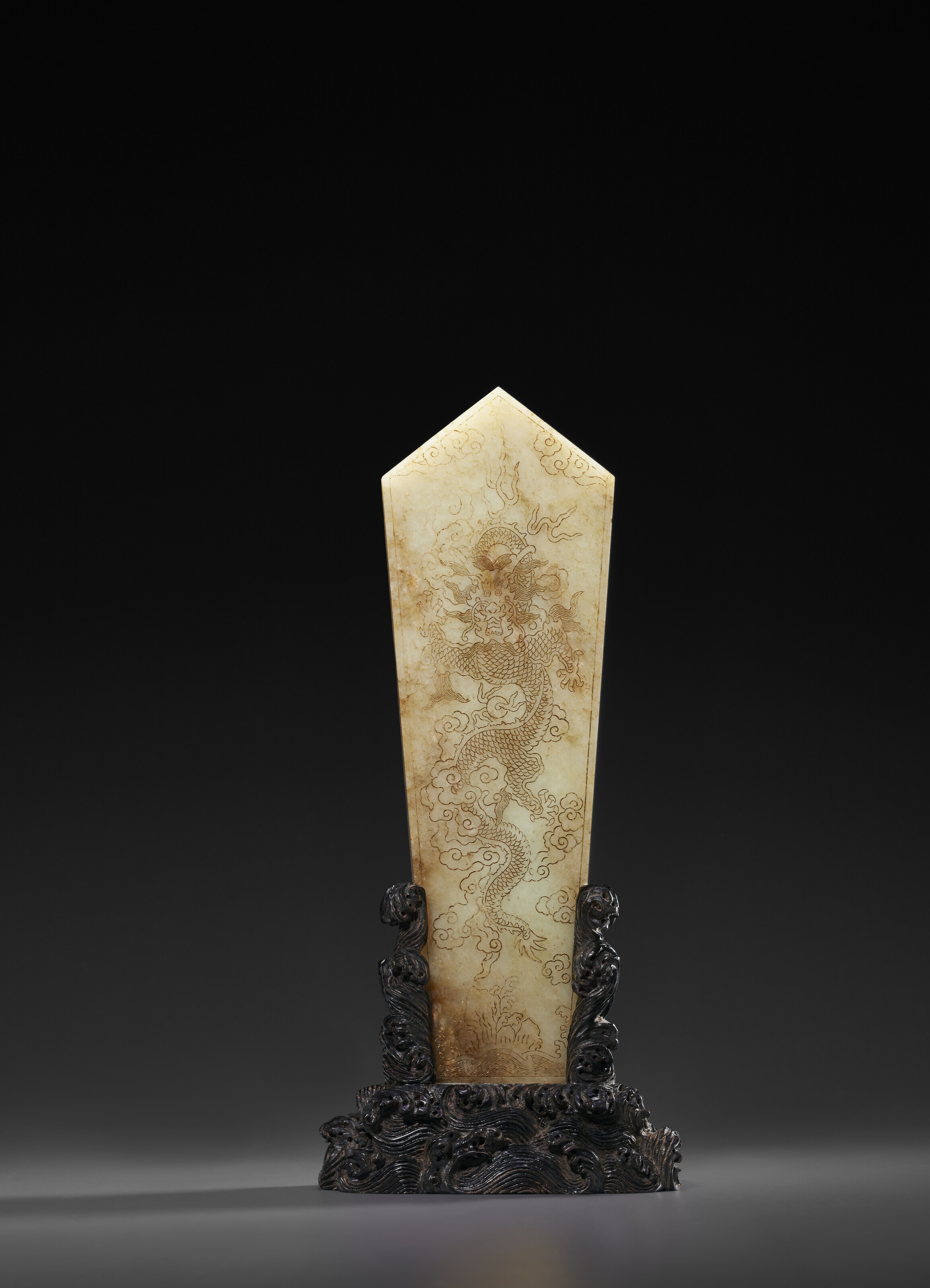 A PALE GREENISH-WHITE JADE `ENDLESS KNOT' PENDANT, 18TH-19TH CENTURY ...