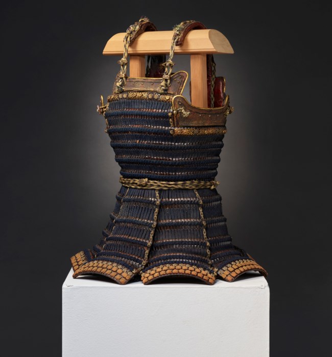 A FINE BLUE LACING HARAMAKI-DO (BODY ARMOR)