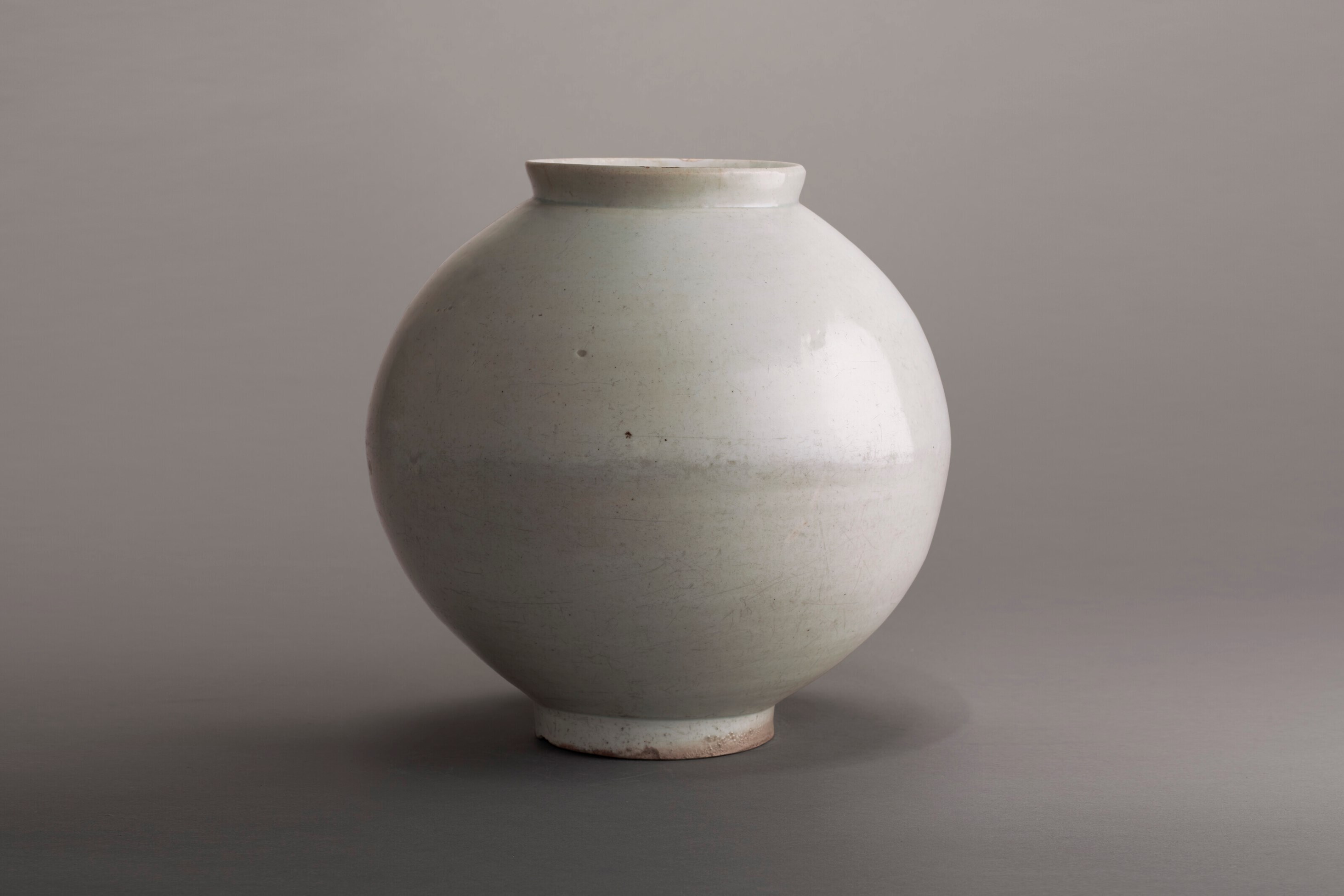 A WHITE PORCELAIN MOON JAR, JOSEON DYNASTY (18TH CENTURY) | Christie's
