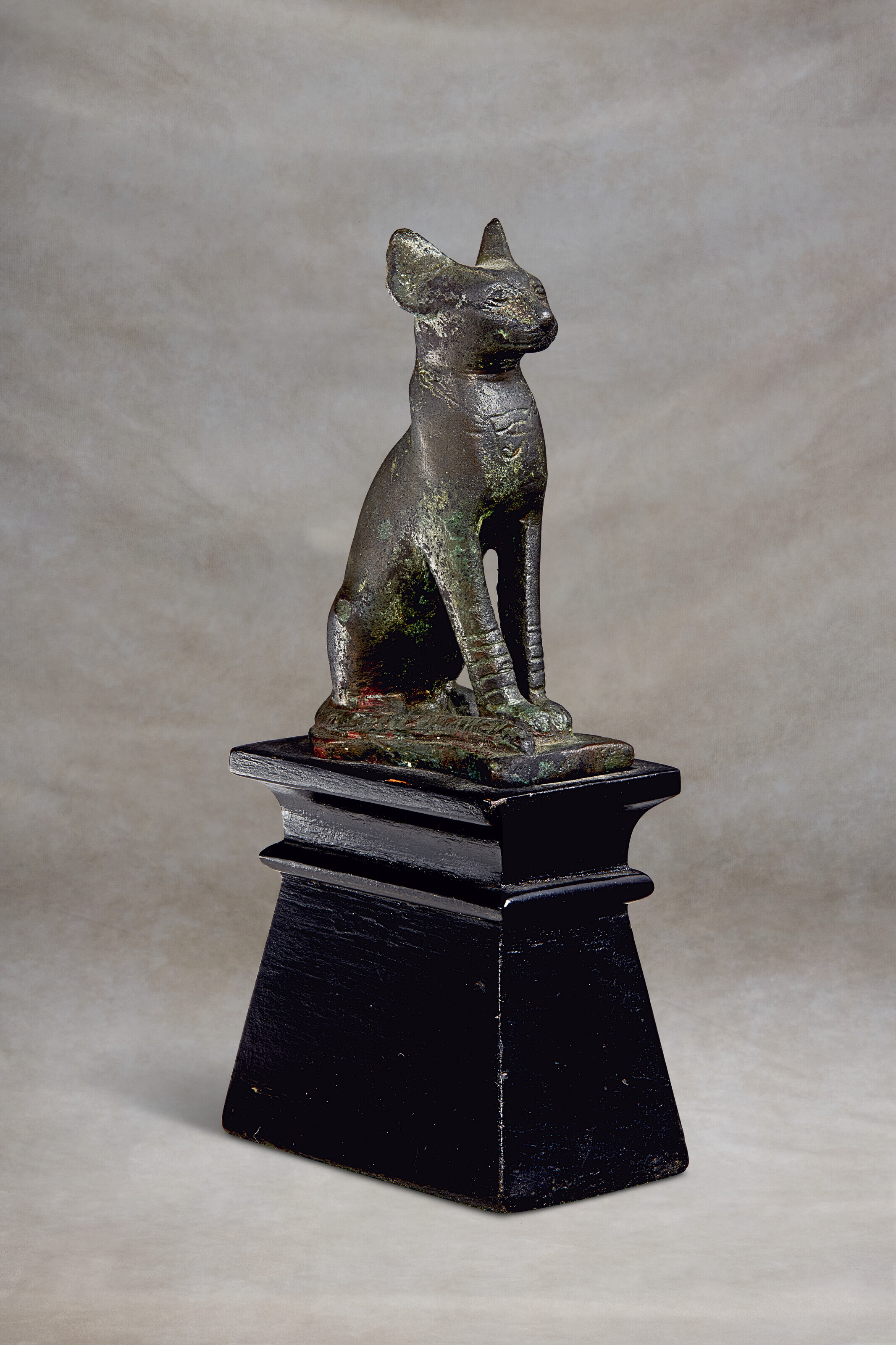 AN EGYPTIAN SCHIST ISIS AND HORUS, LATE PERIOD, 664-332 B.C. | Christie's