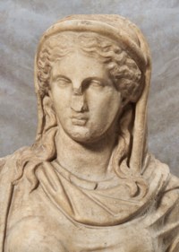 A ROMAN MARBLE GODDESS