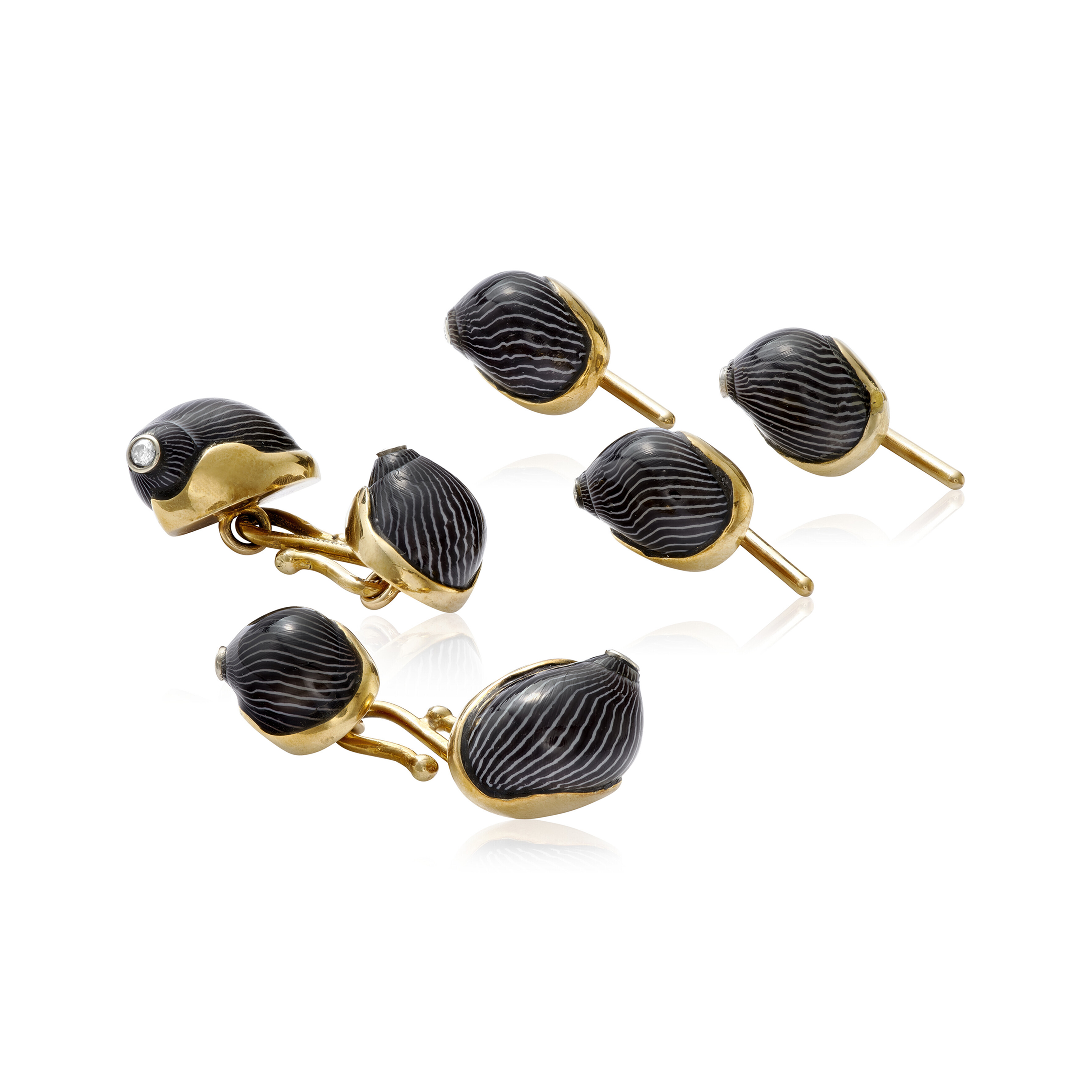 NO RESERVE | RENATO CIPULLO SHELL AND DIAMOND CUFFLINKS AND UNSIGNED ...