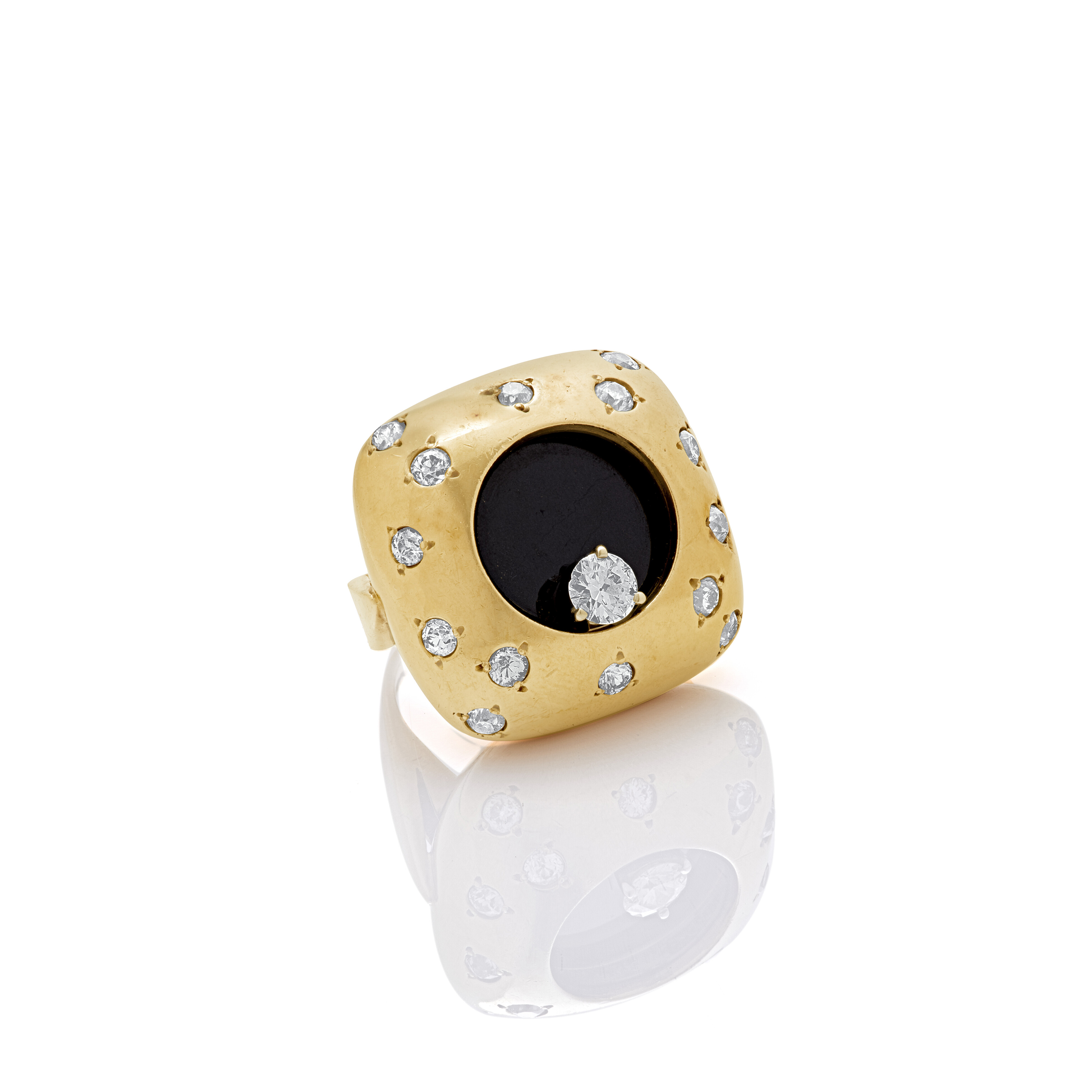 NO RESERVE | ONYX AND DIAMOND KINETIC RING, | Christie’s
