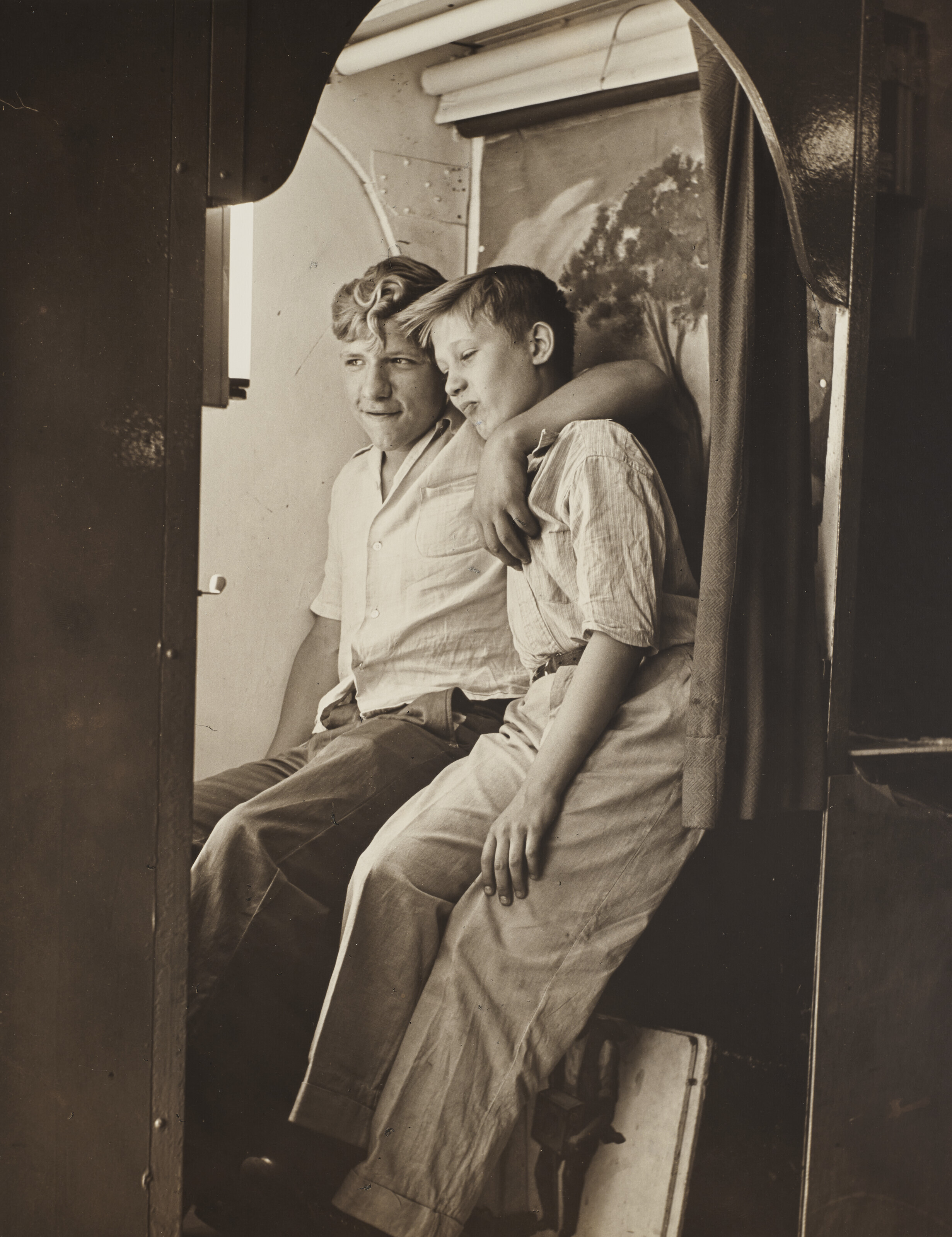 MORRIS ENGEL (1918-2005), Photo Booth, Coney Island (Fred Wagner ...