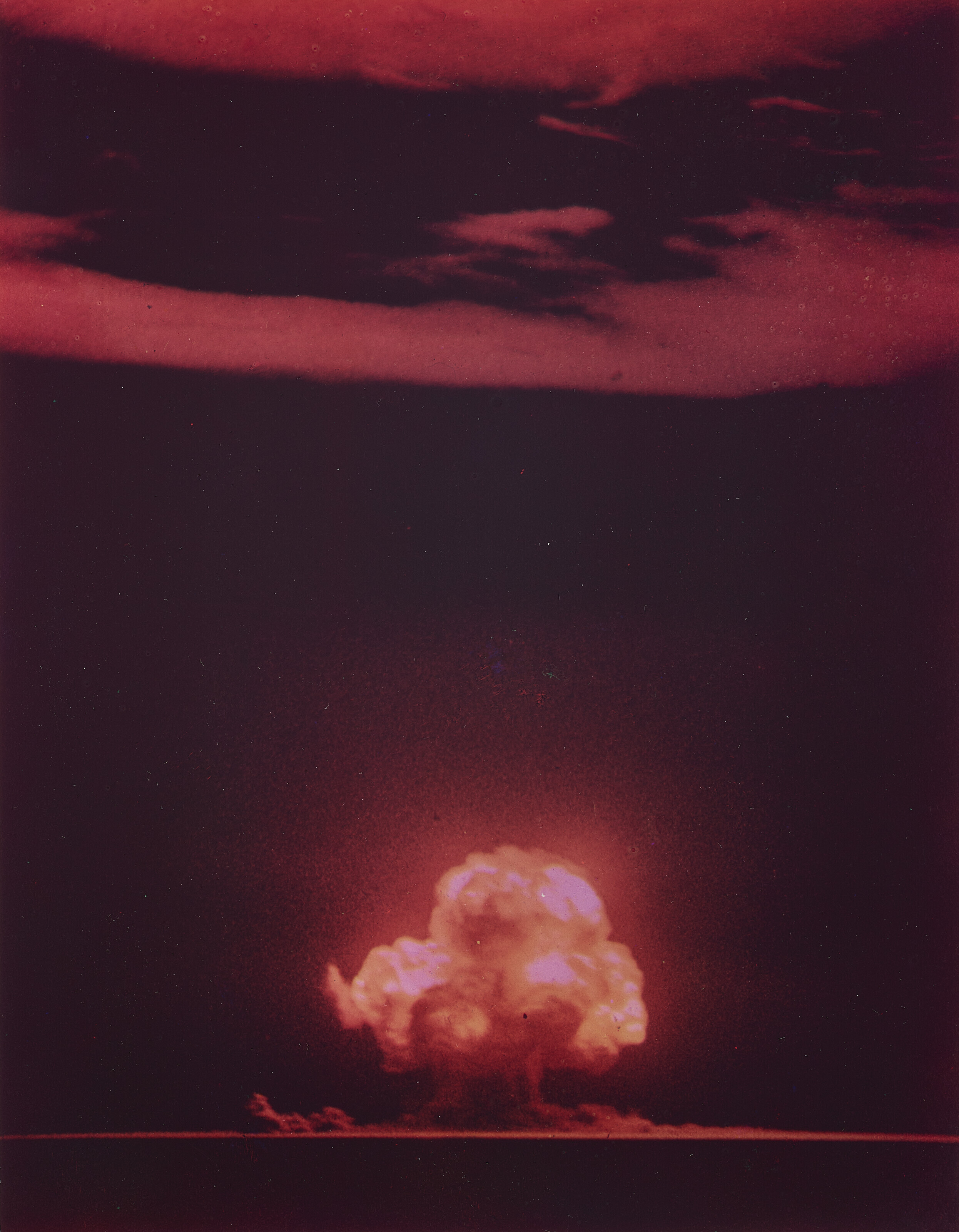 The only color photograph of the Trinity Test, Jack Aeby, [16 July 1945 ...