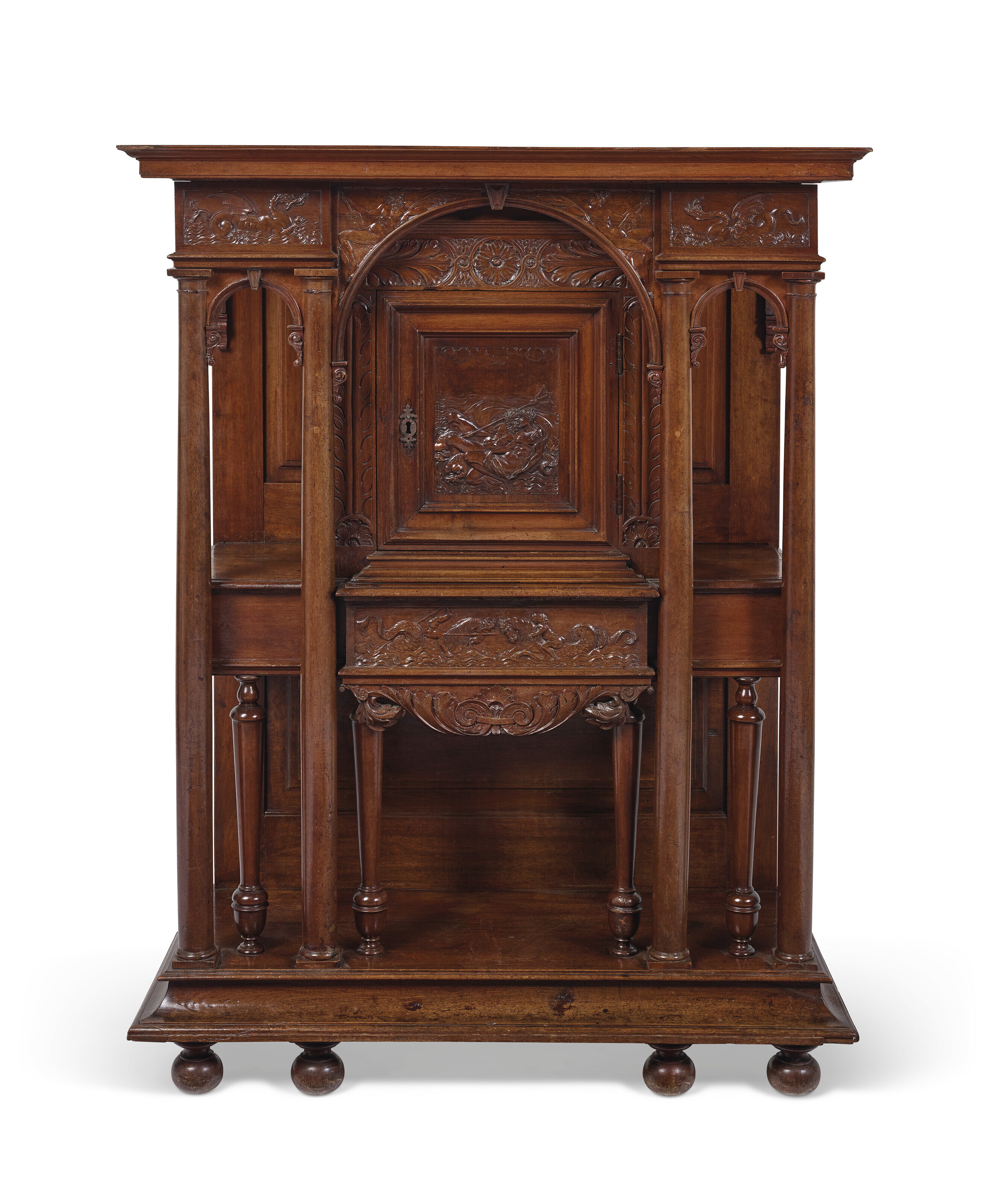 DRESSOIR RENAISSANCE, EN PARTIE DU XVIe SIECLE | Christie’s