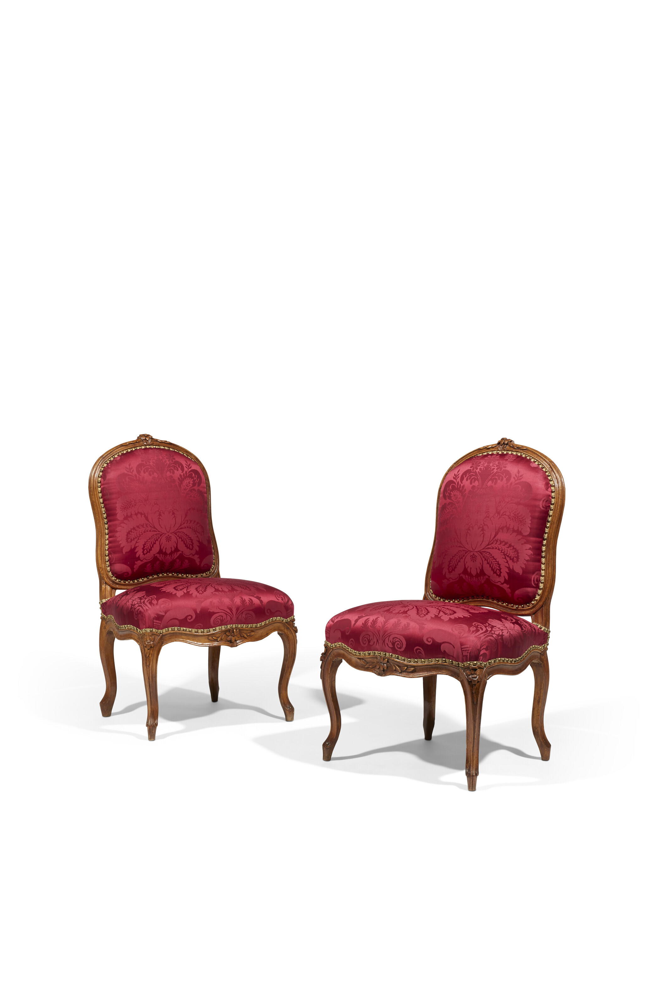 PAIRE DE CHAISES A LA REINE D'EPOQUE LOUIS XV, ESTAMPILLE DE PIERRE ...