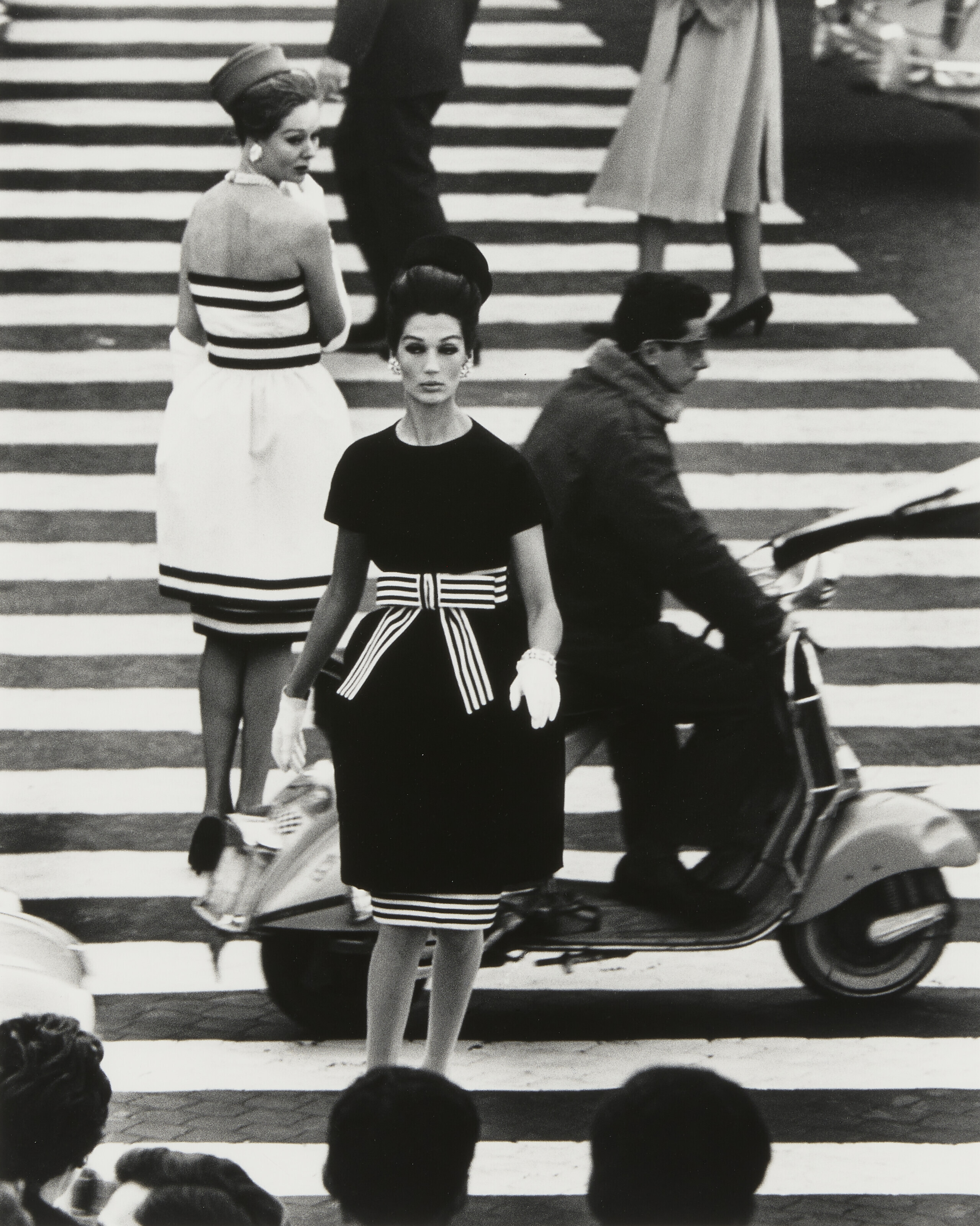 WILLIAM KLEIN (1926-2022), Simone + Nina, Piazza di Spagna, Vogue, Rome ...
