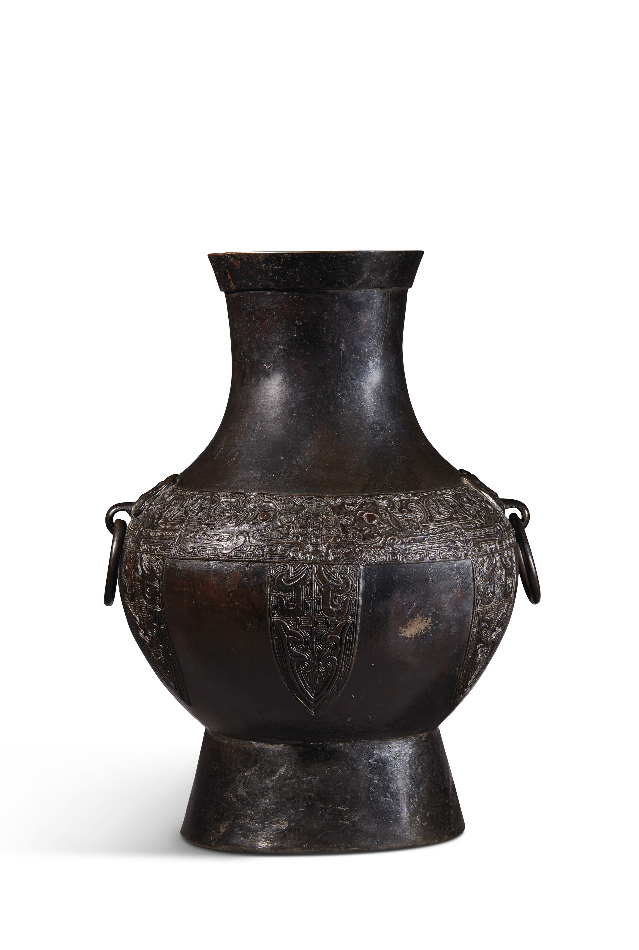 A BRONZE ARCHAISTIC VASE, HU, CHINA, QING DYNASTY (1644-1911) | Christie’s