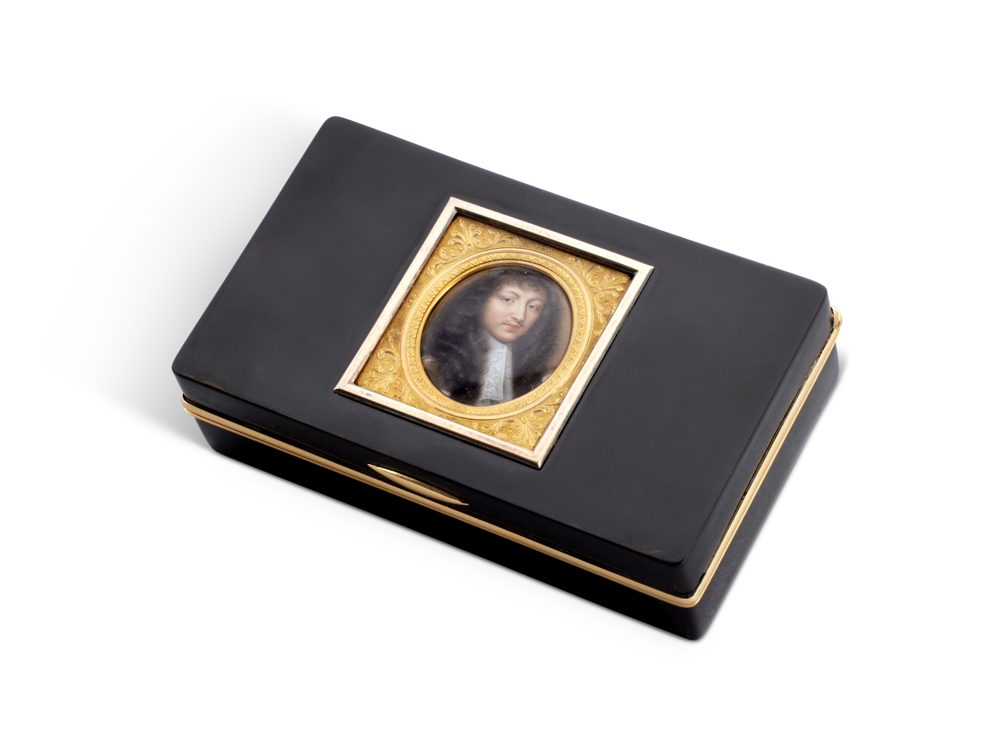 BOÎTE À PORTRAIT D'ÉPOQUE EMPIRE EN OR ET ÉCAILLE DE TORTUE, PAR ADRIEN ...