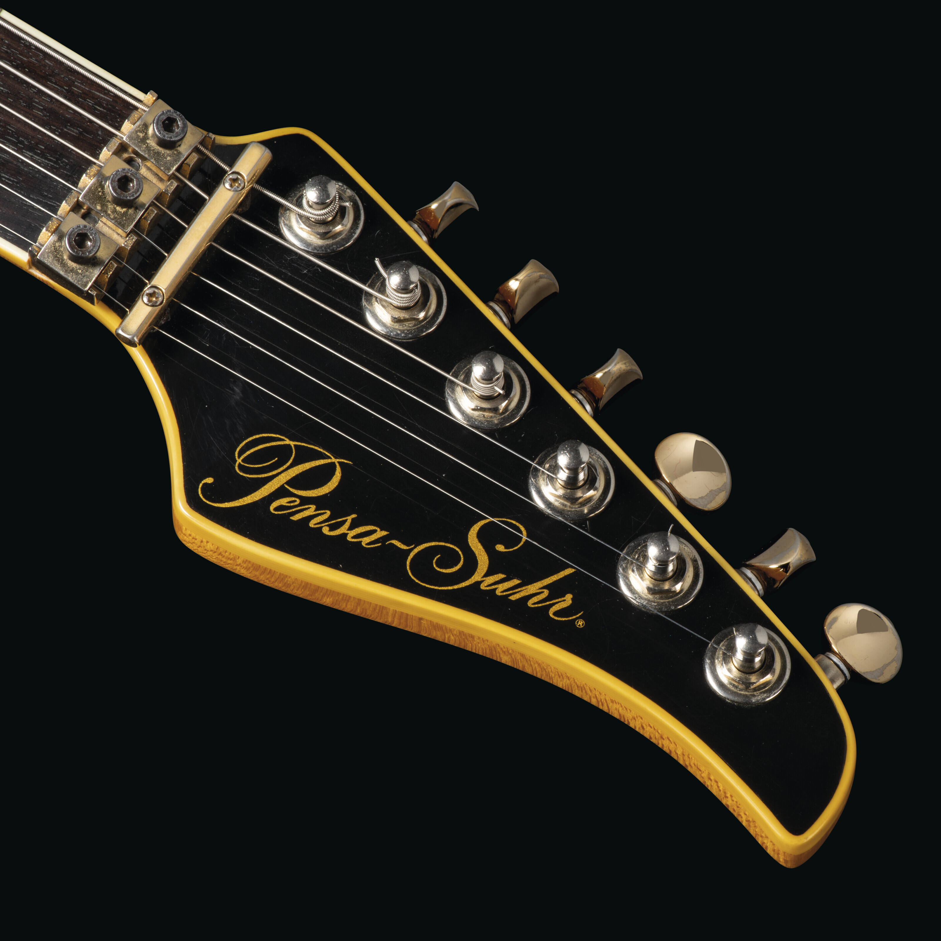 Pensa Suhr Logo Suhr Carve Top Standard Knopfler Spec Trans Caramel