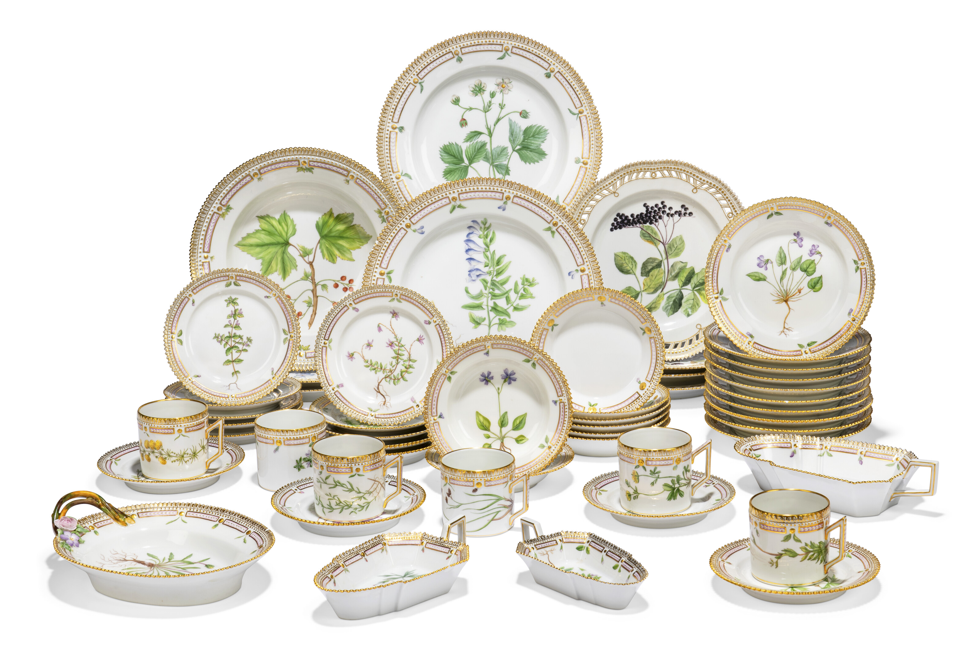 A GROUP OF ROYAL COPENHAGEN 'FLORA DANICA' PATTERN TABLE WARES, MODERN ...