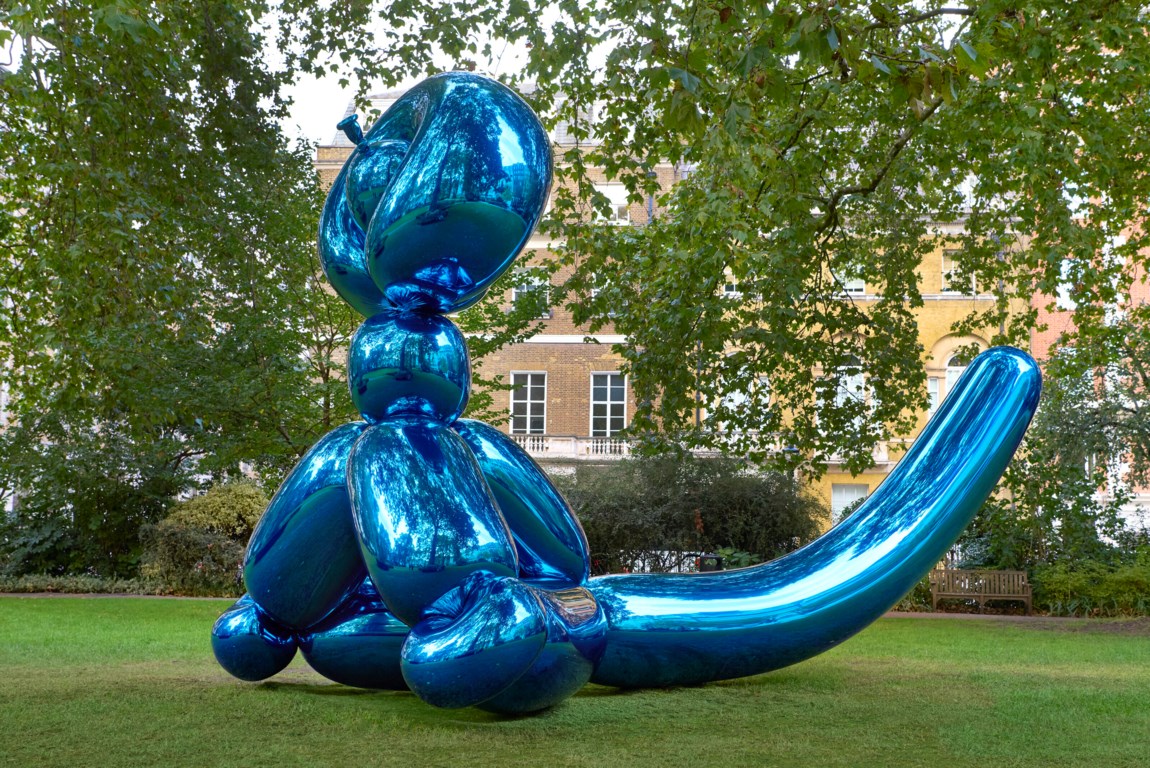 Jeff Koons's Balloon Monkey (Blue) | Christie's