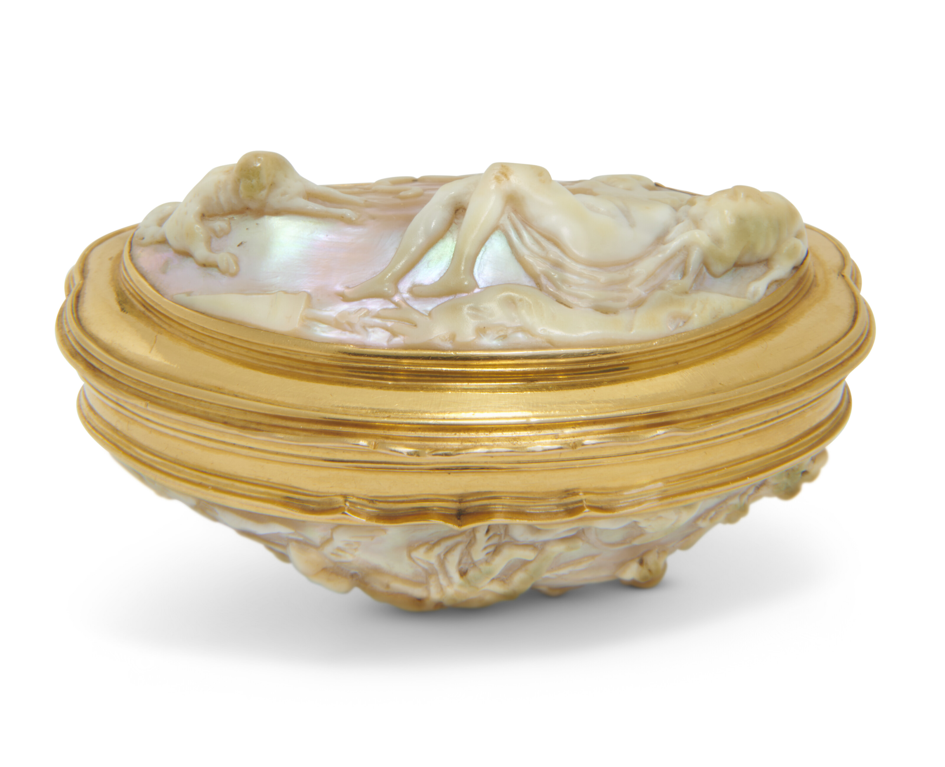 A CONTINENTAL GOLD-MOUNTED SHELL CAMEO SNUFF-BOX, GERMANY OR ITALY ...