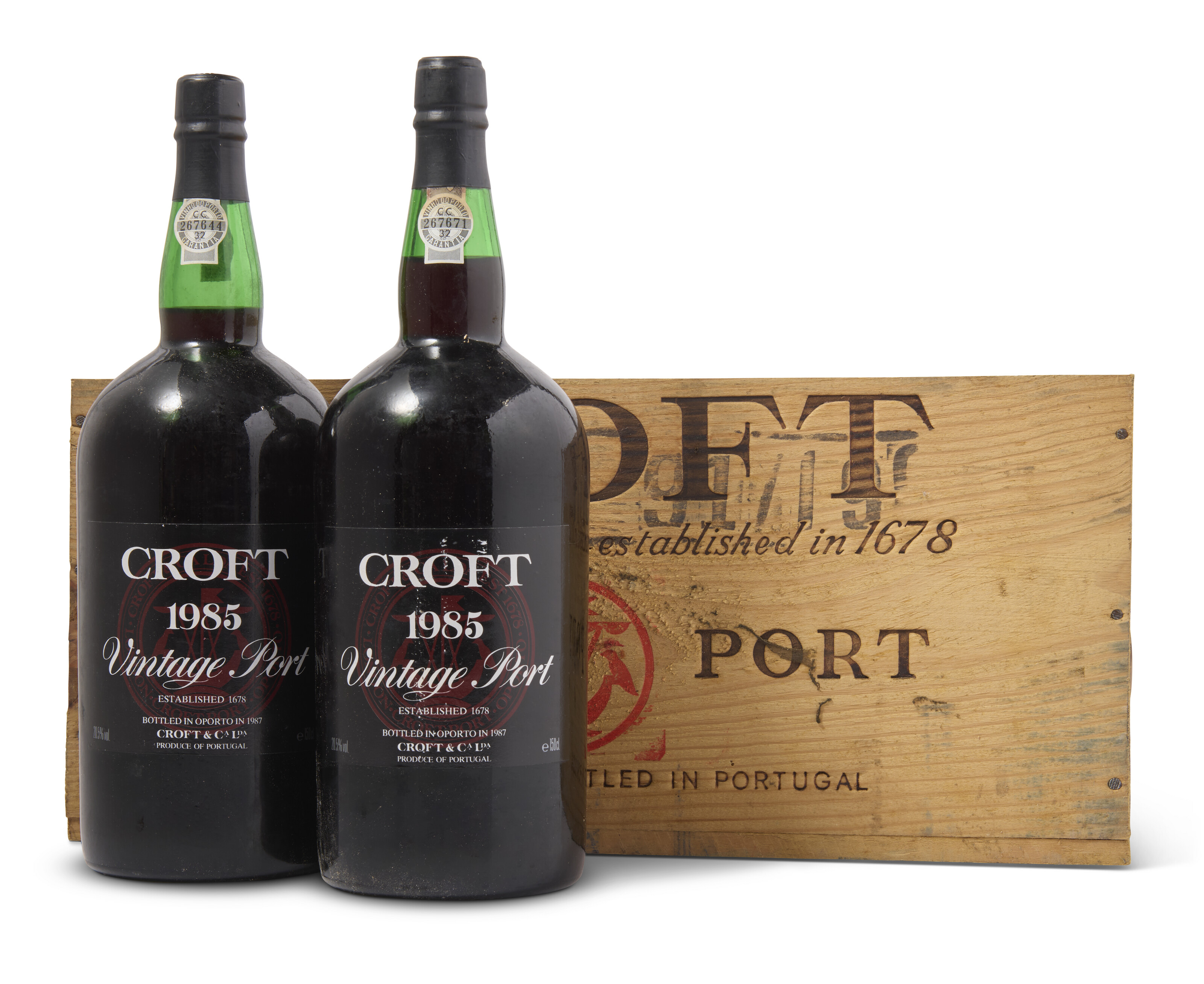 Croft, Vintage Port 1985, In original wooden case. Slight signs of old ...