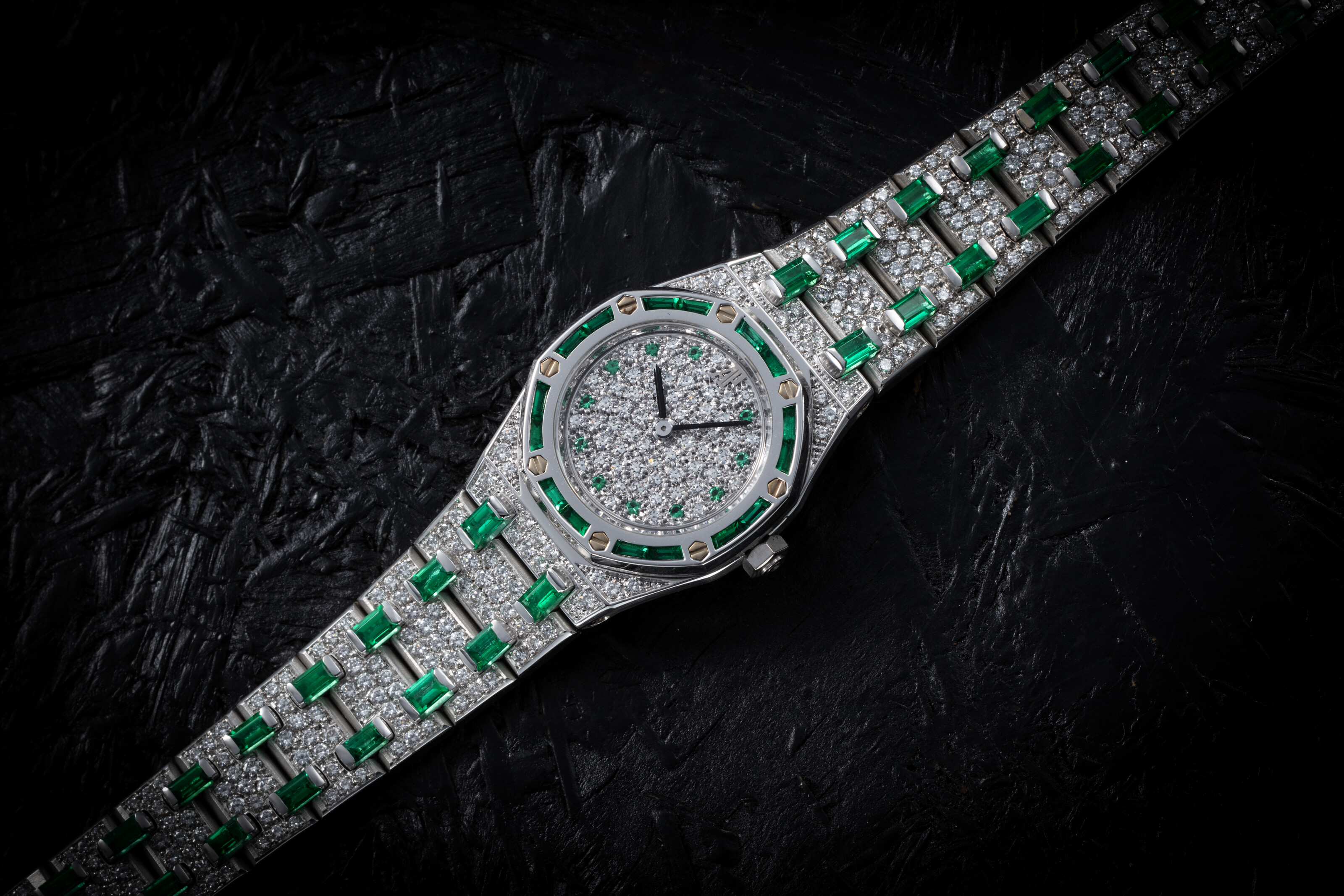 AUDEMARS PIGUET, ROYAL OAK REF. 67169BC, AN ATTRACTIVE GOLD, DIAMOND ...