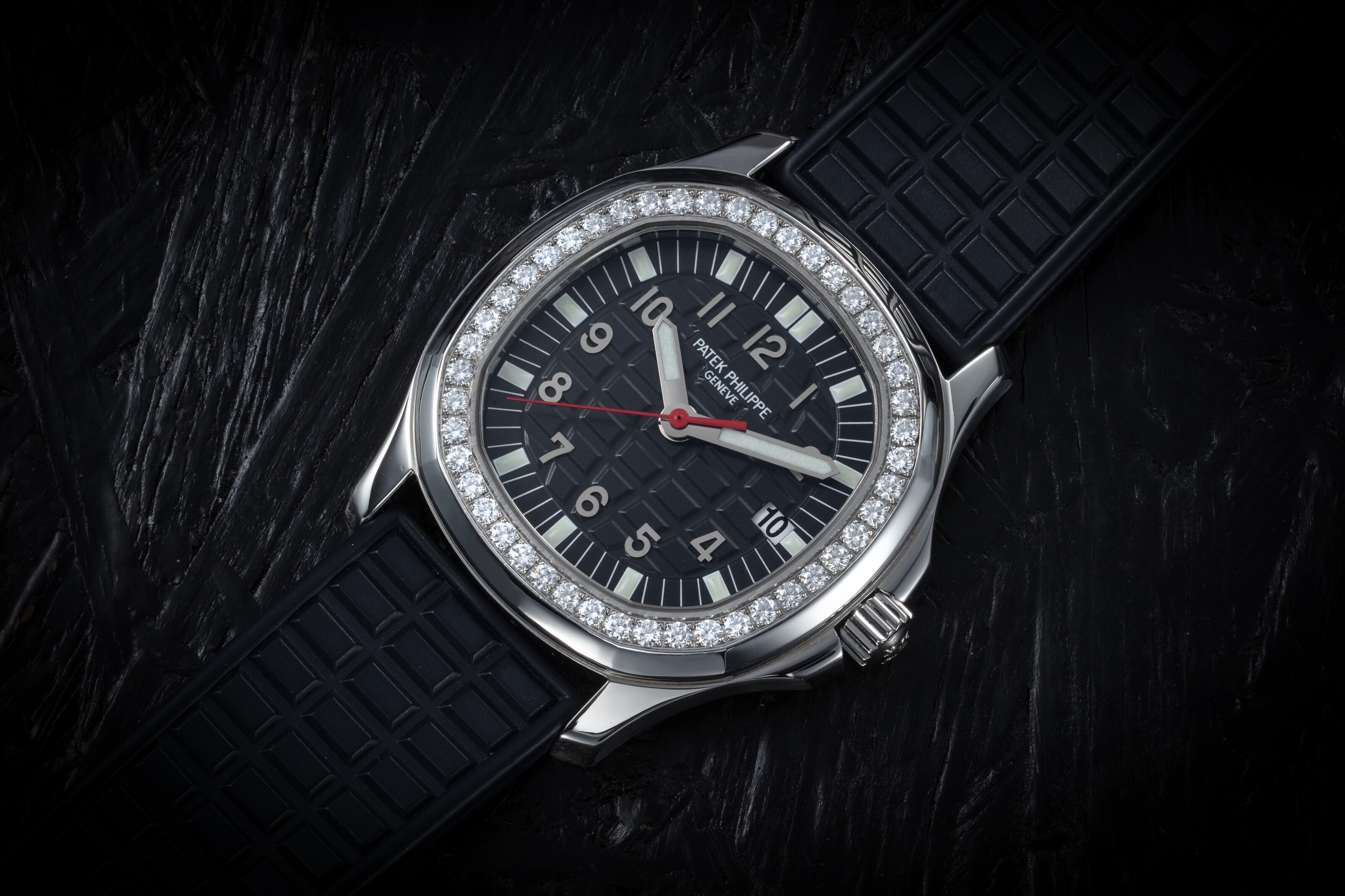 PATEK PHILIPPE, AQUANAUT LUCE 5067A-012, AN ATTRACTIVE STEEL AND ...