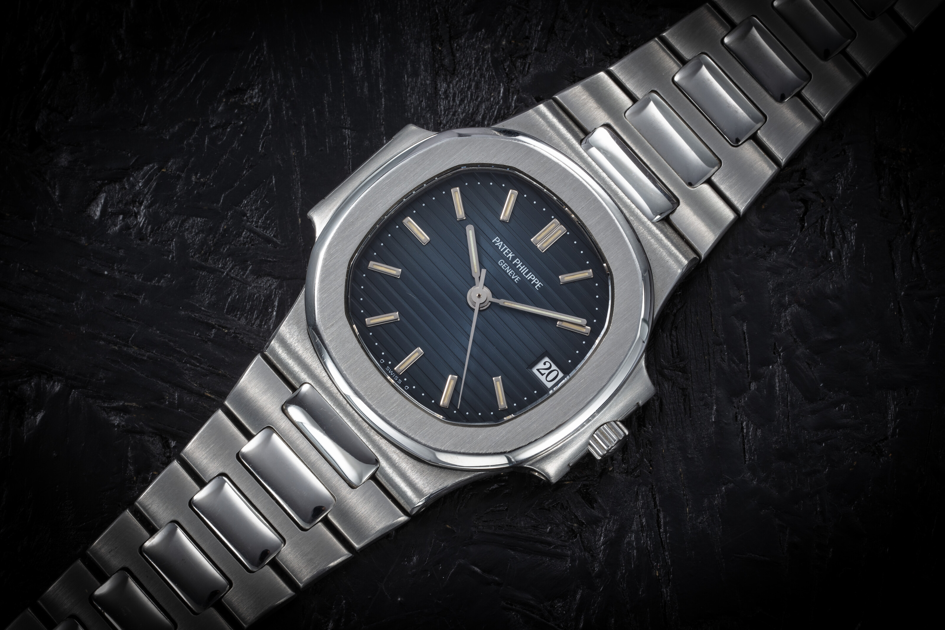 PATEK PHILIPPE, NAUTILUS REF. 3800/1, A RARE AND ATTRACTIVE STAINLESS ...
