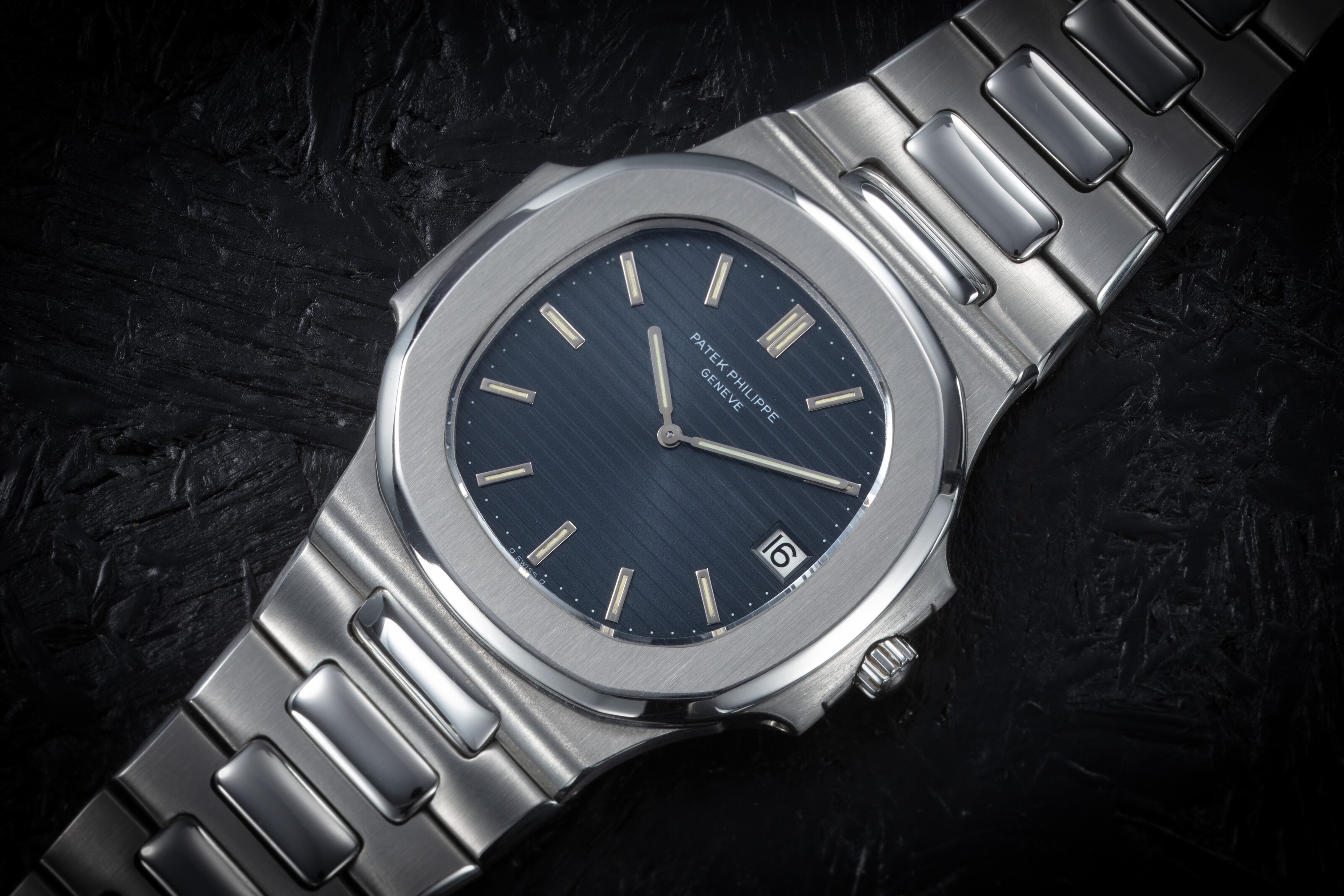 PATEK PHILIPPE, NAUTILUS REF. 3700/1A, A RARE STEEL AUTOMATIC ...